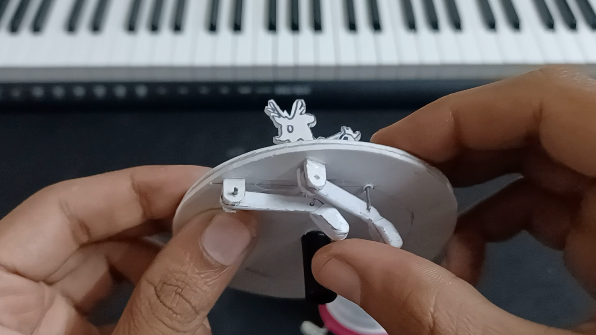 Santa Claus Automata That Reacts to Music : 8 Steps (with Pictures ...