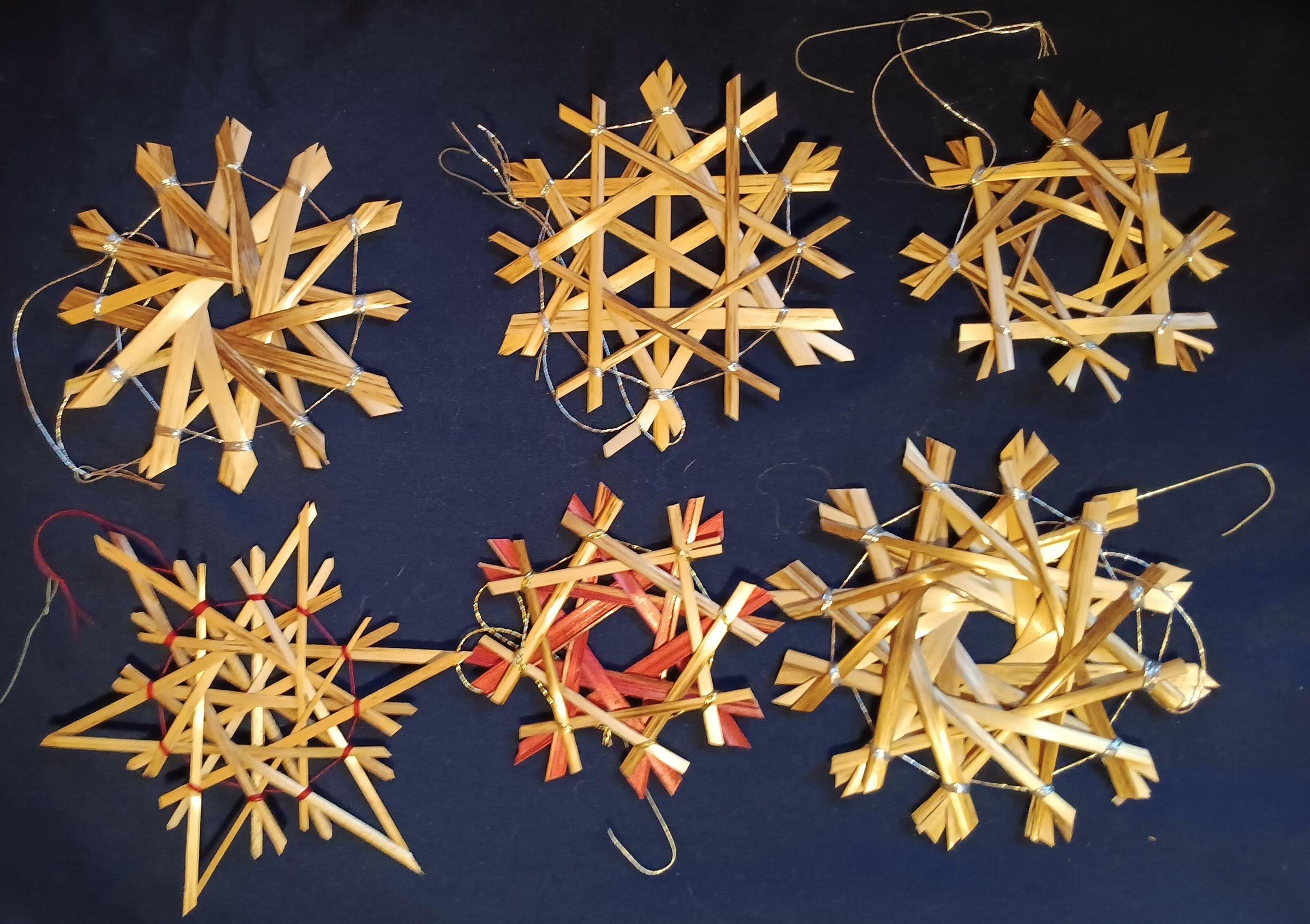 How to Make Straw Star Ornaments (Strohsterne) : 15 Steps (with ...