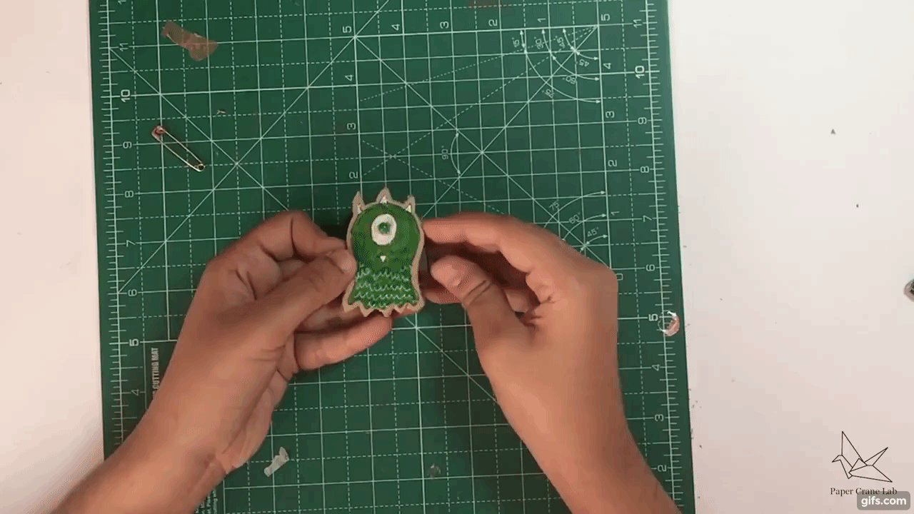 Customizable Light - Up Badges : 11 Steps - Instructables