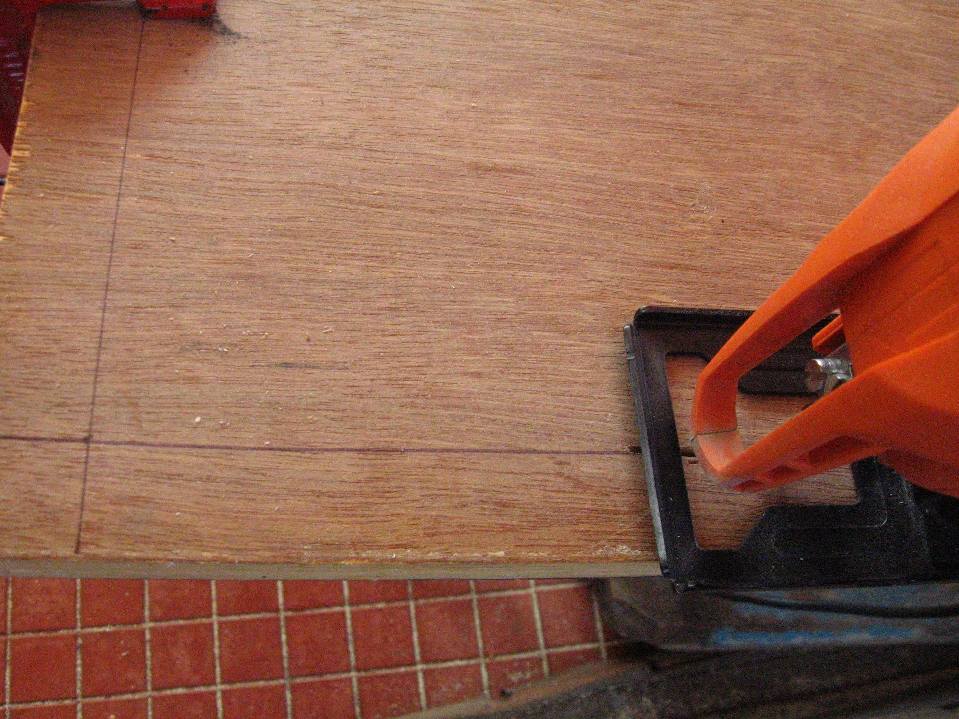 How to Make a Small Weaving Loom at Home : 8 Steps (with Pictures ...