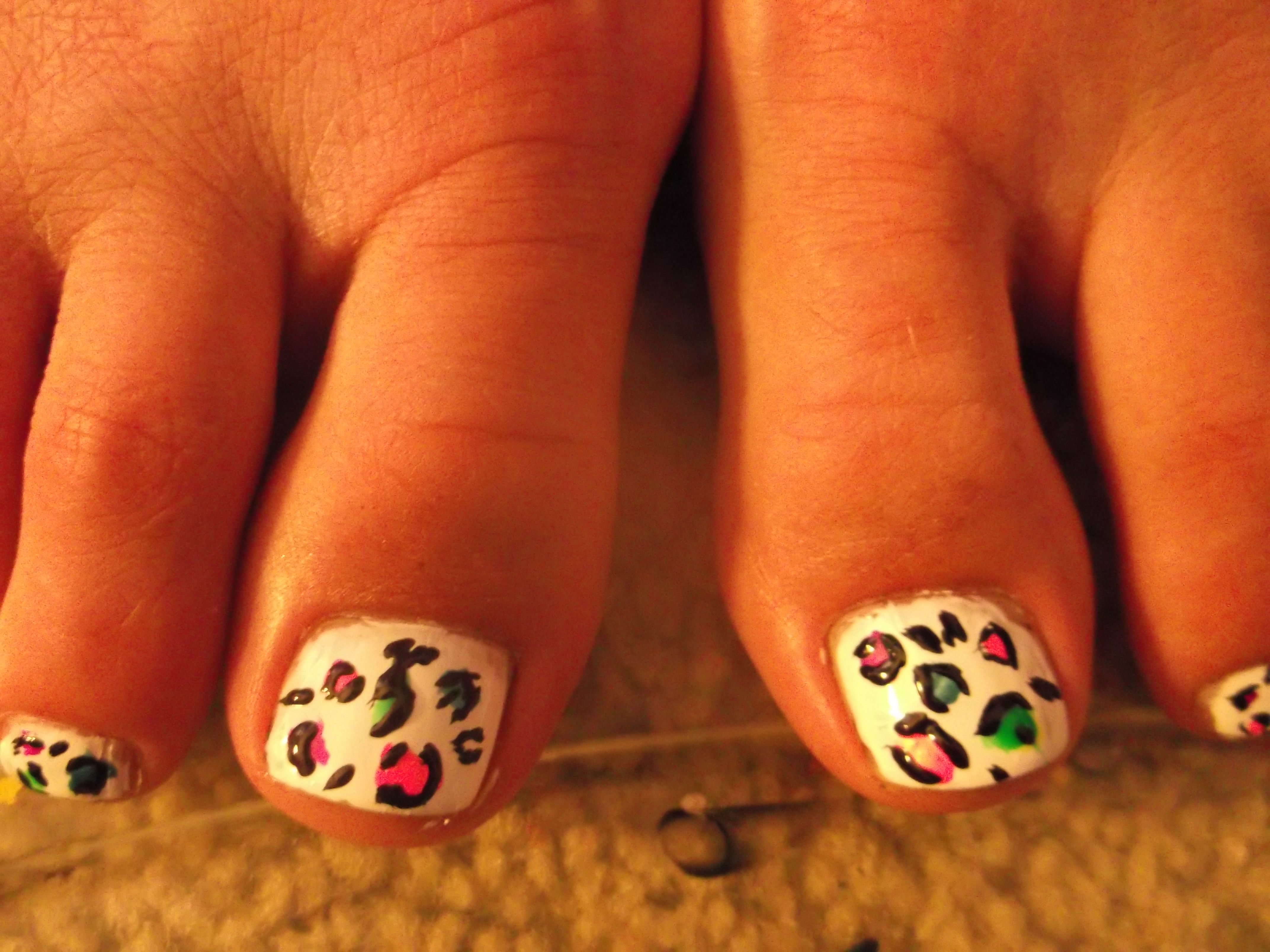 Cheetah Print Toe Nails