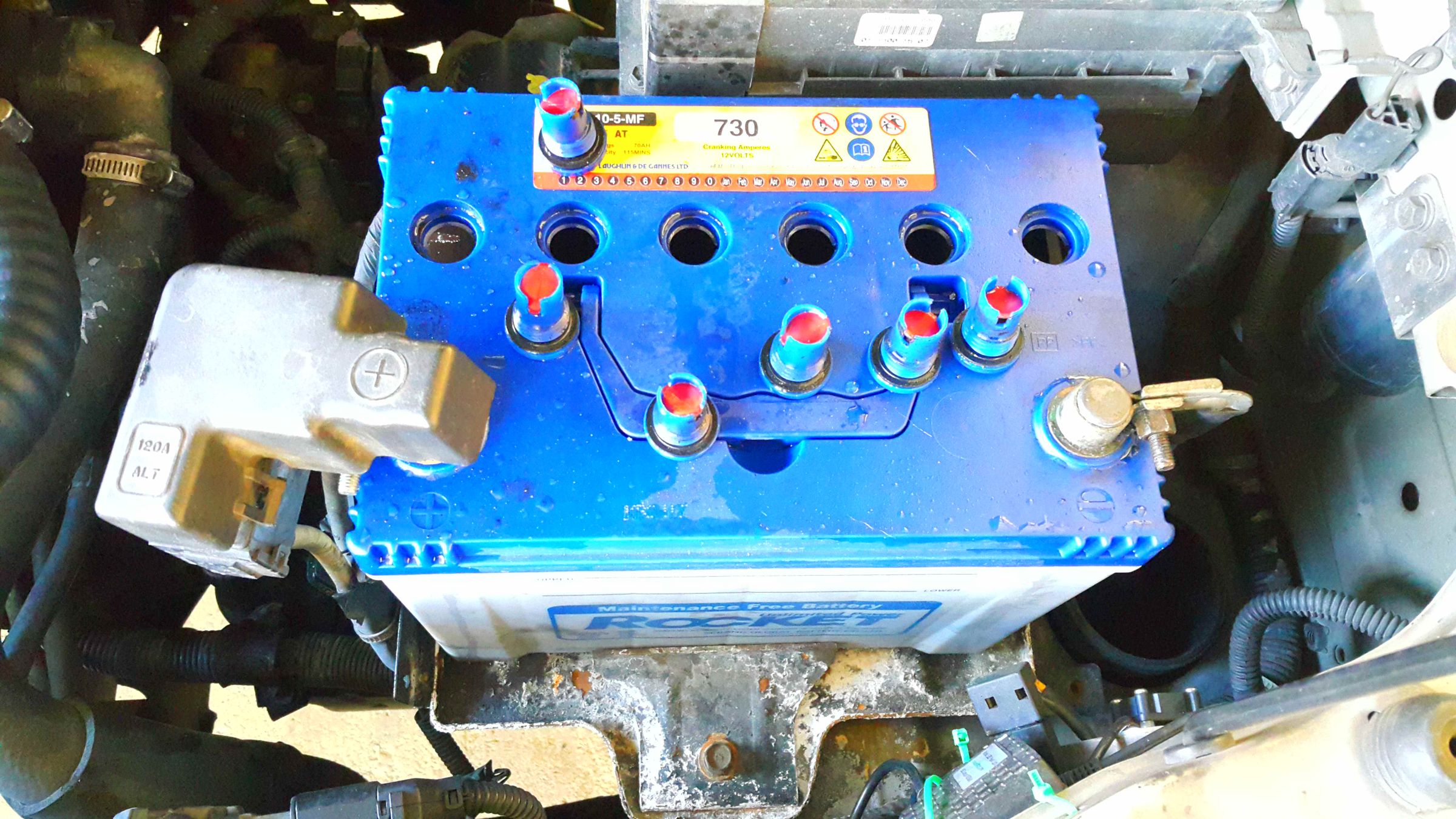 Removing Extra Electrolyte From a Car Battery. - Instructables