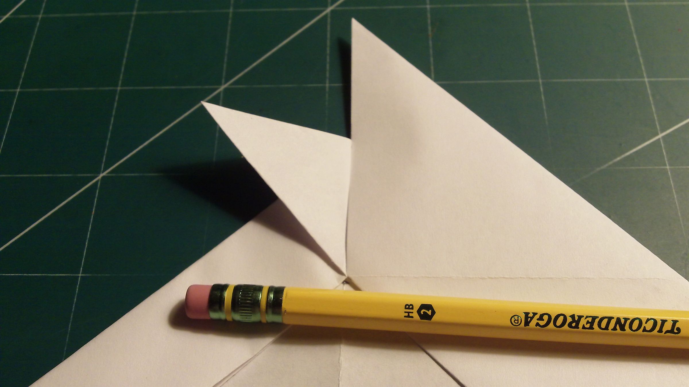 How to Make the Manta Paper Airplane : 8 Steps - Instructables