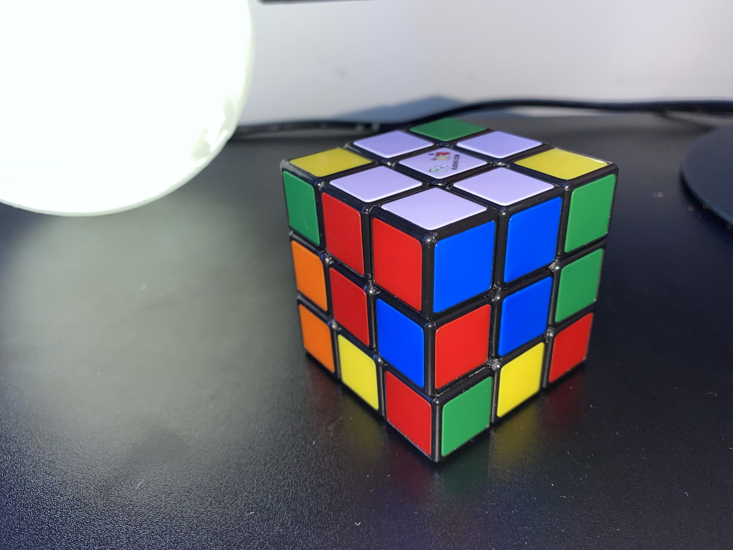 How to Solve a 3x3x3 Rubik's Cube for Beginners : 7 Steps - Instructables