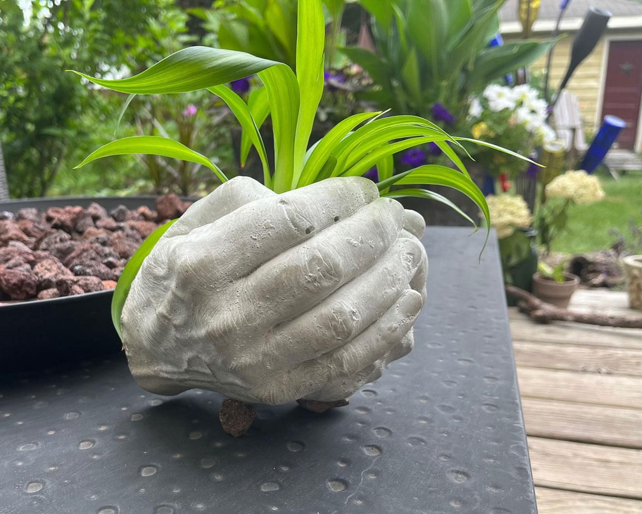Concrete Hands Casting : 5 Steps (with Pictures) - Instructables