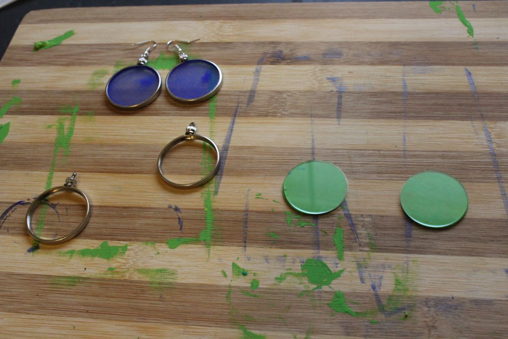 Thermocolor (Color-Change) Earrings : 4 Steps (with Pictures ...