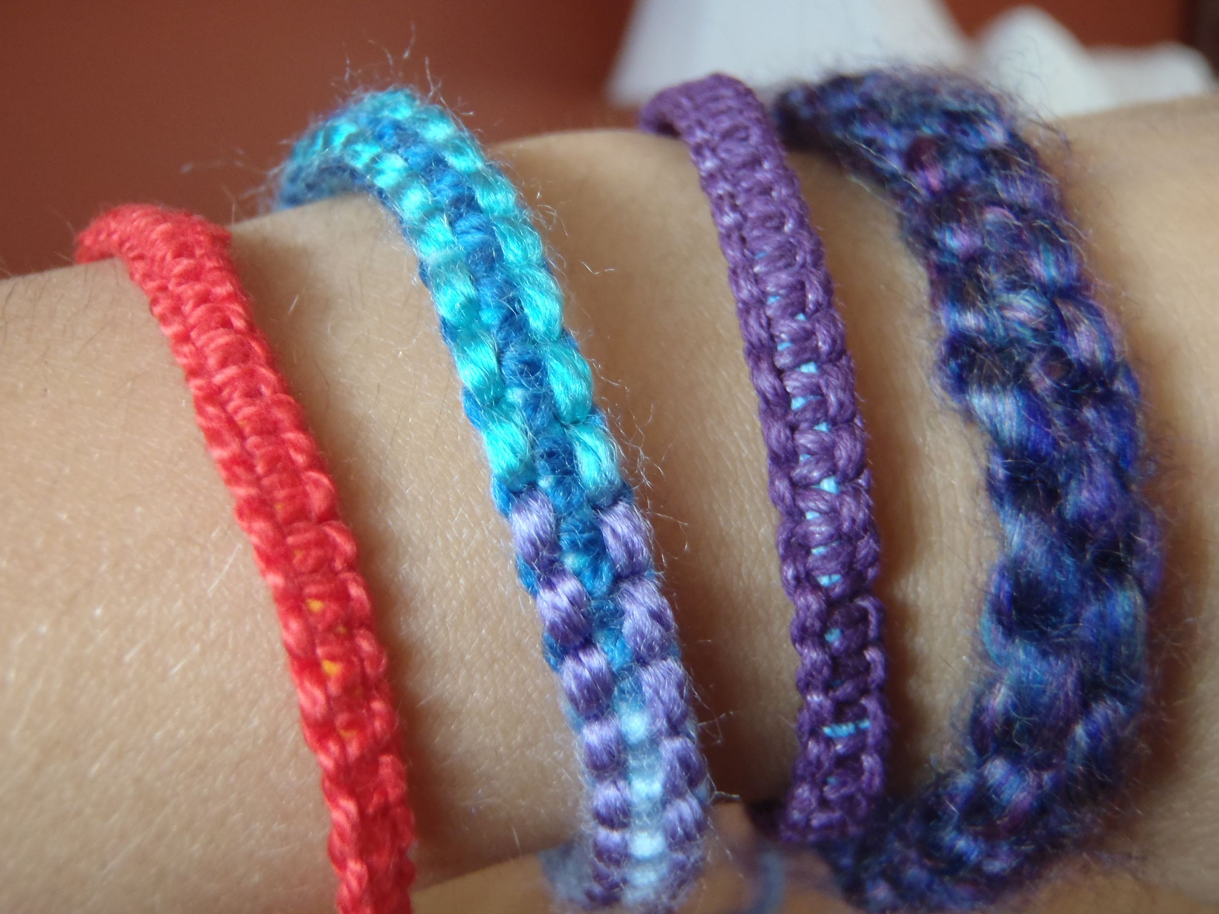 Macrame Bracelet : 12 Steps (with Pictures) - Instructables