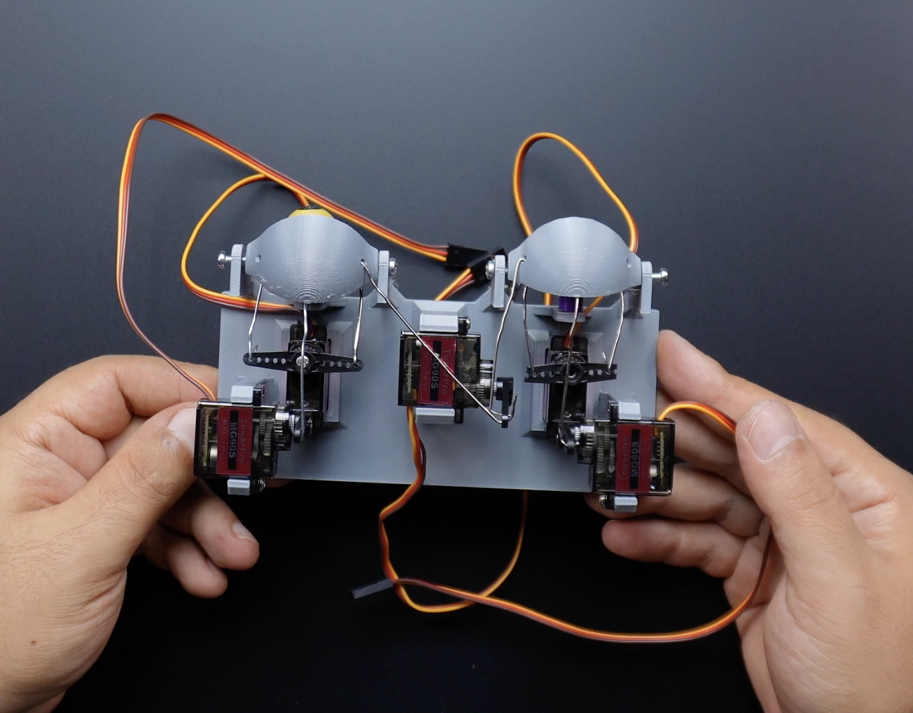 Face With Animatronic Eyes, Motion Detection and Voice : 6 Steps (with ...