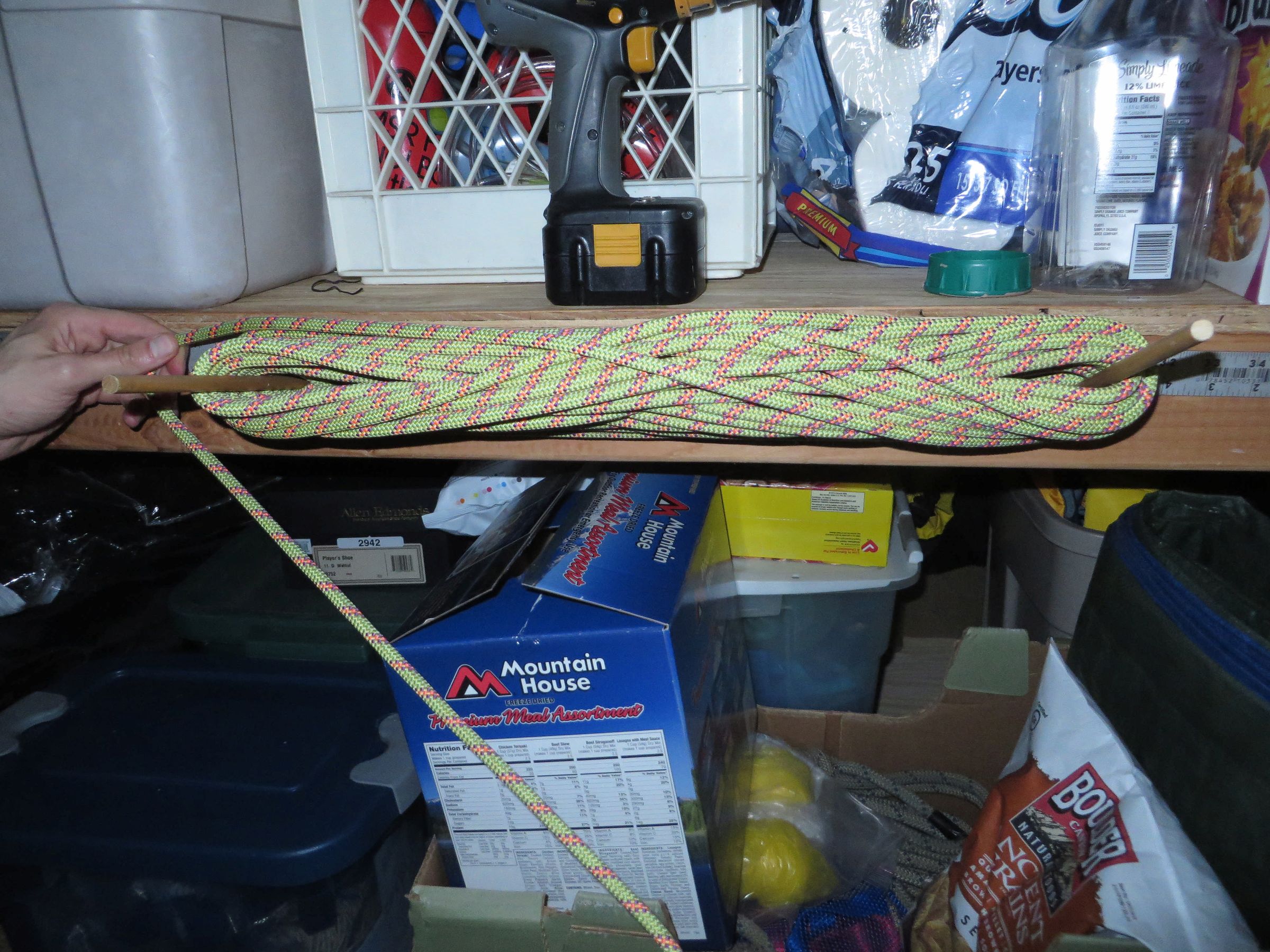 Coil Ropes and Cords Perfectly With the Two-peg System - Instructables