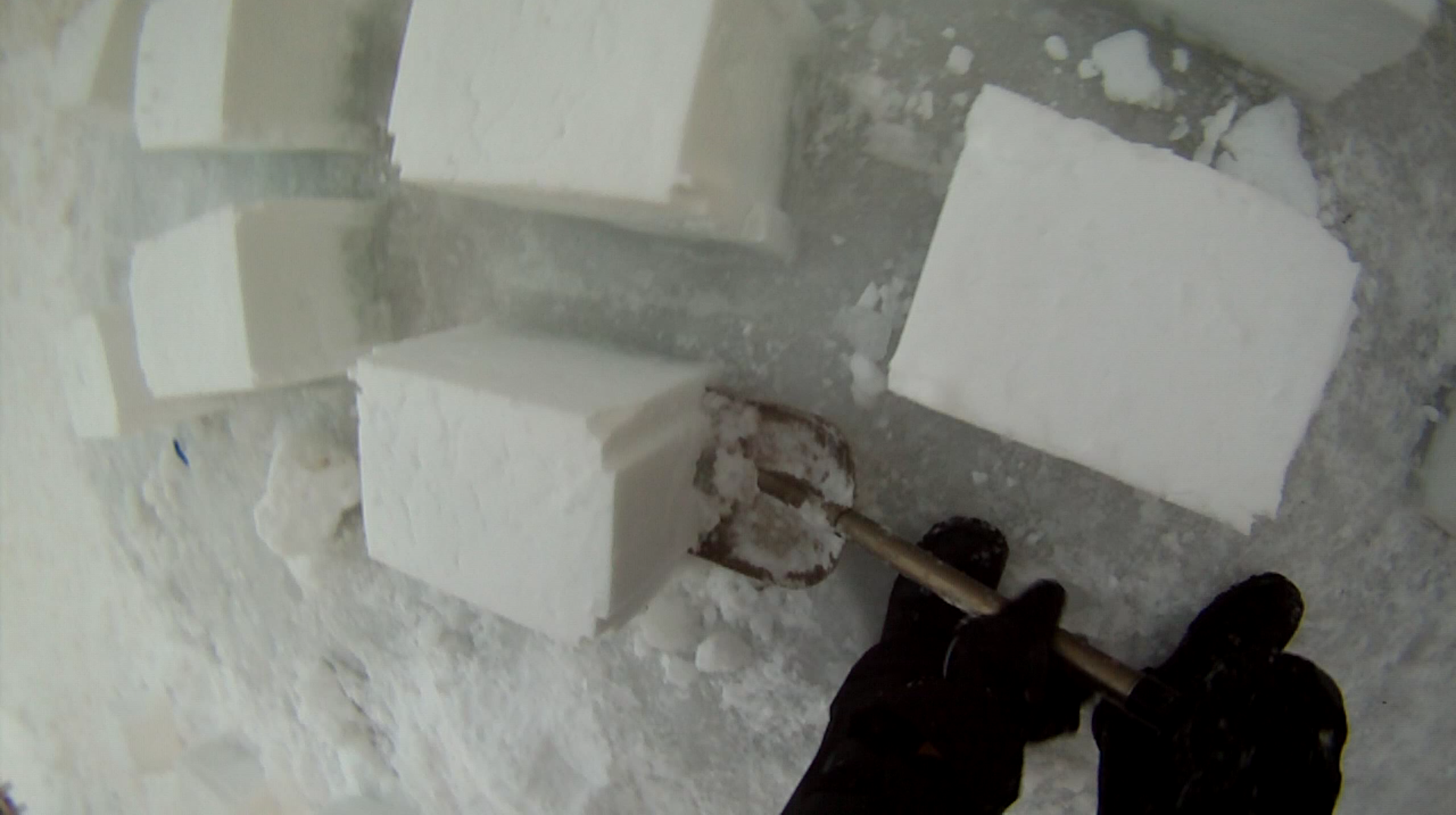 How to Make the Massive 3 Floor Snow Fort. : 9 Steps (with Pictures ...