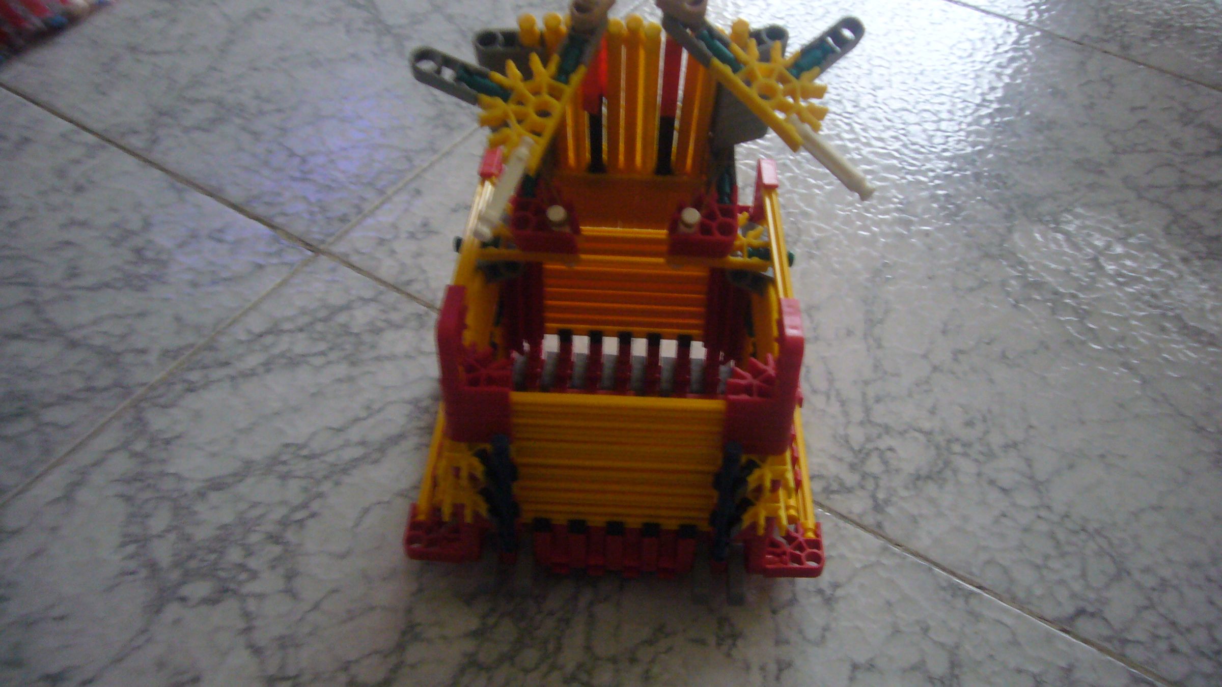 Knex (or K'nex) Simple Box : 5 Steps - Instructables