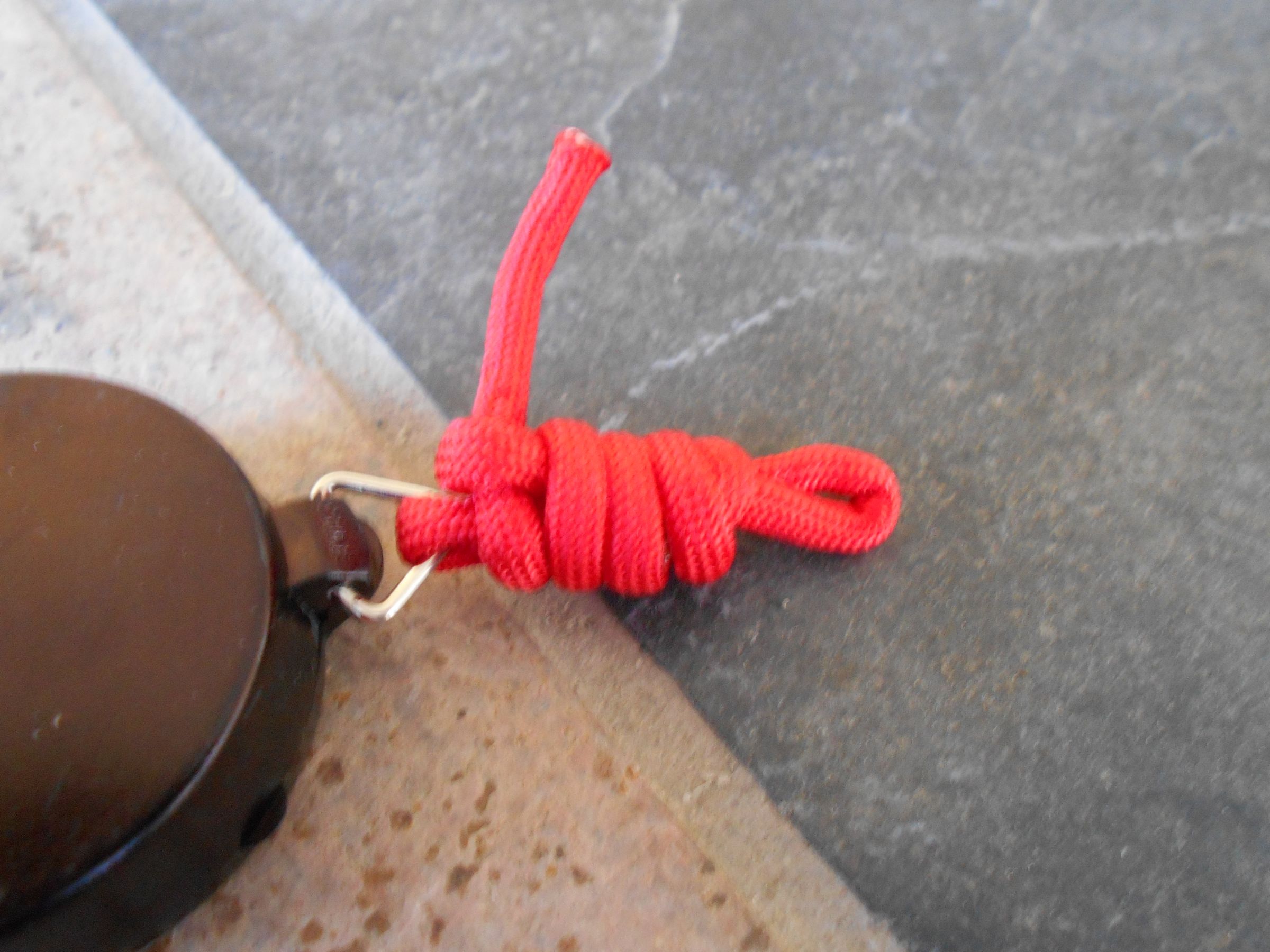 Double Sided Paracord Loop (Keychain Knot) : 4 Steps - Instructables