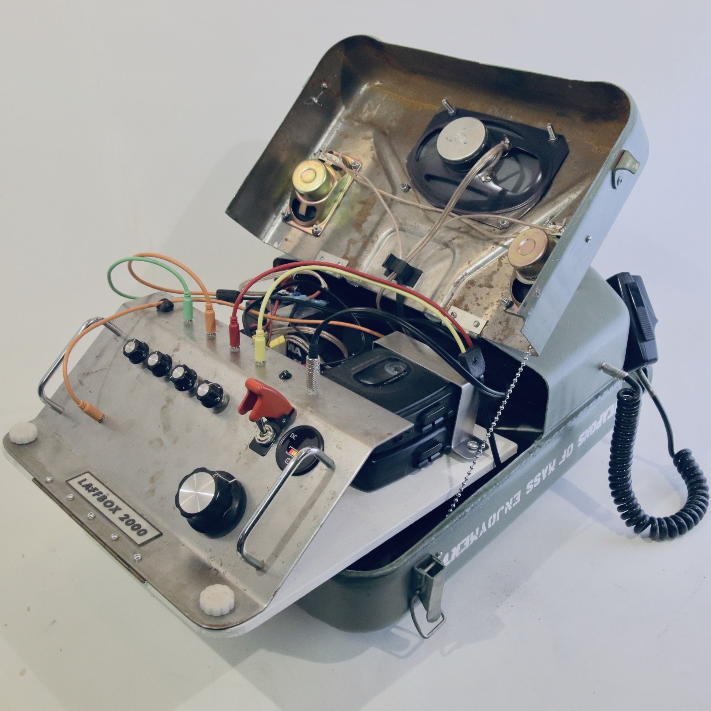 The Portable Laff Box : 13 Steps (with Pictures) - Instructables