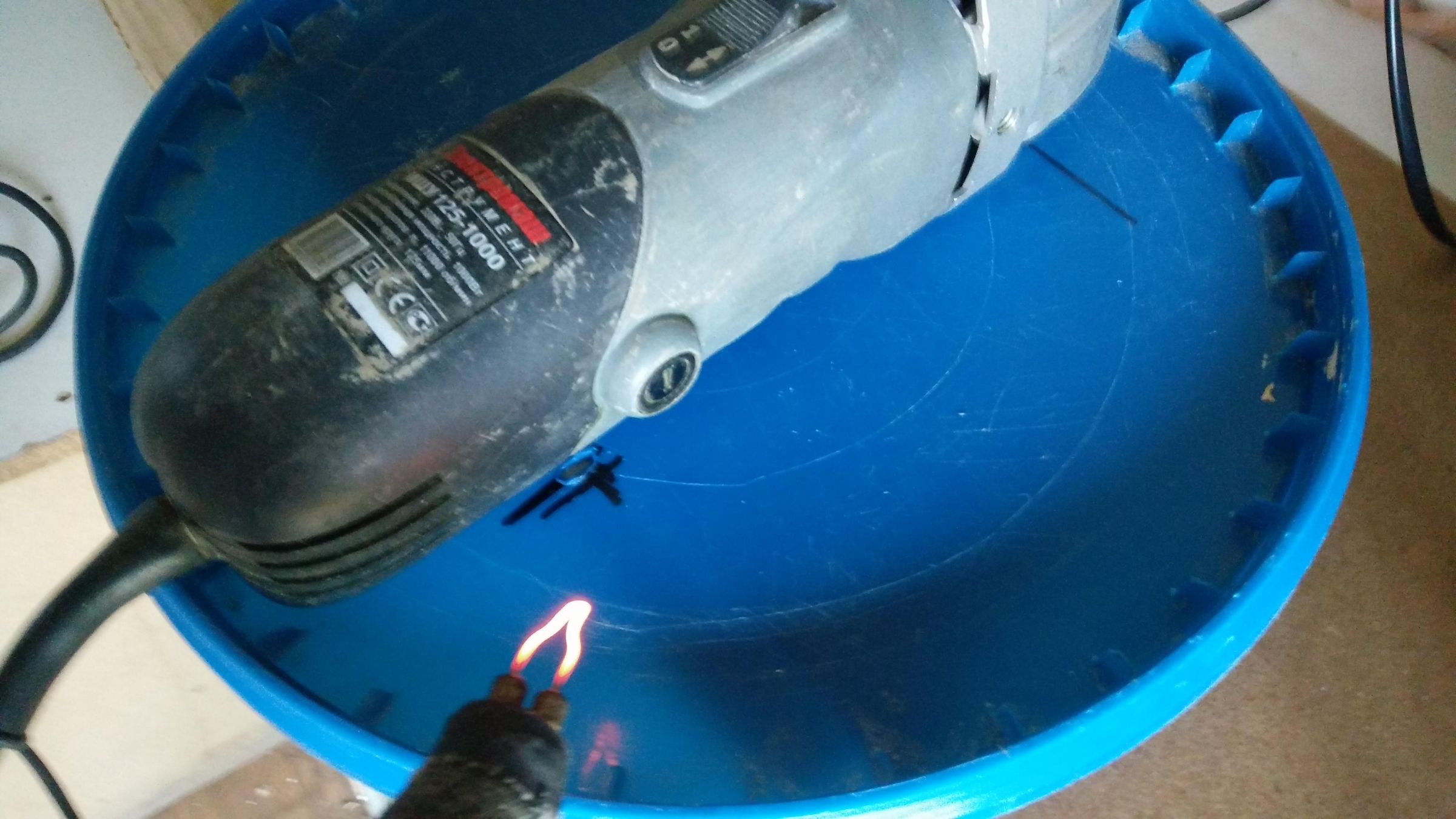 DIY Powerful Lawn Trimmer From an Angle Grinder : 11 Steps (with Pictures) - Instructables