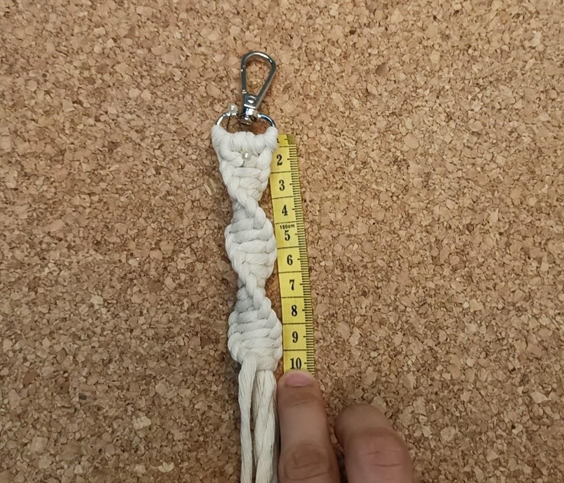 How to Make a Macrame Wristlet Keychain? Step by Step Tutorial for Beginners : 6 Steps (with ...