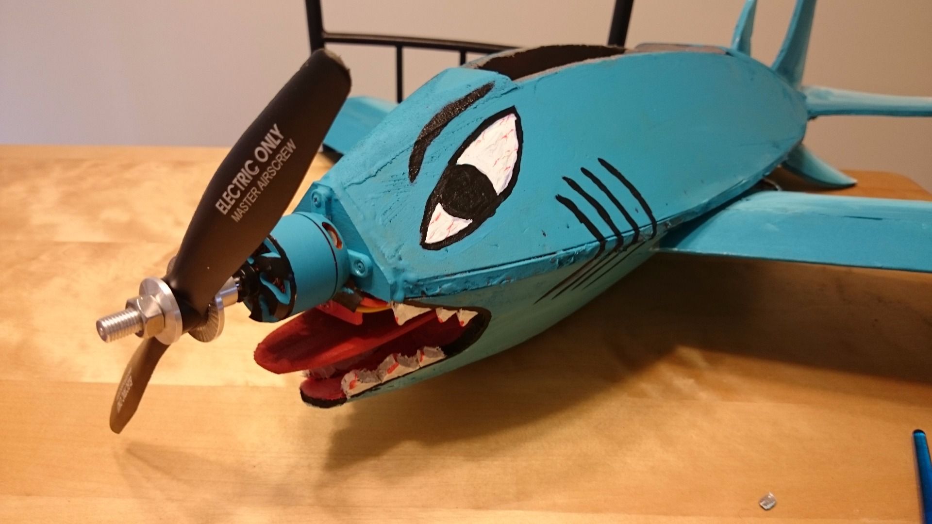 RC Airplane: Shark Style! : 23 Steps (with Pictures) - Instructables