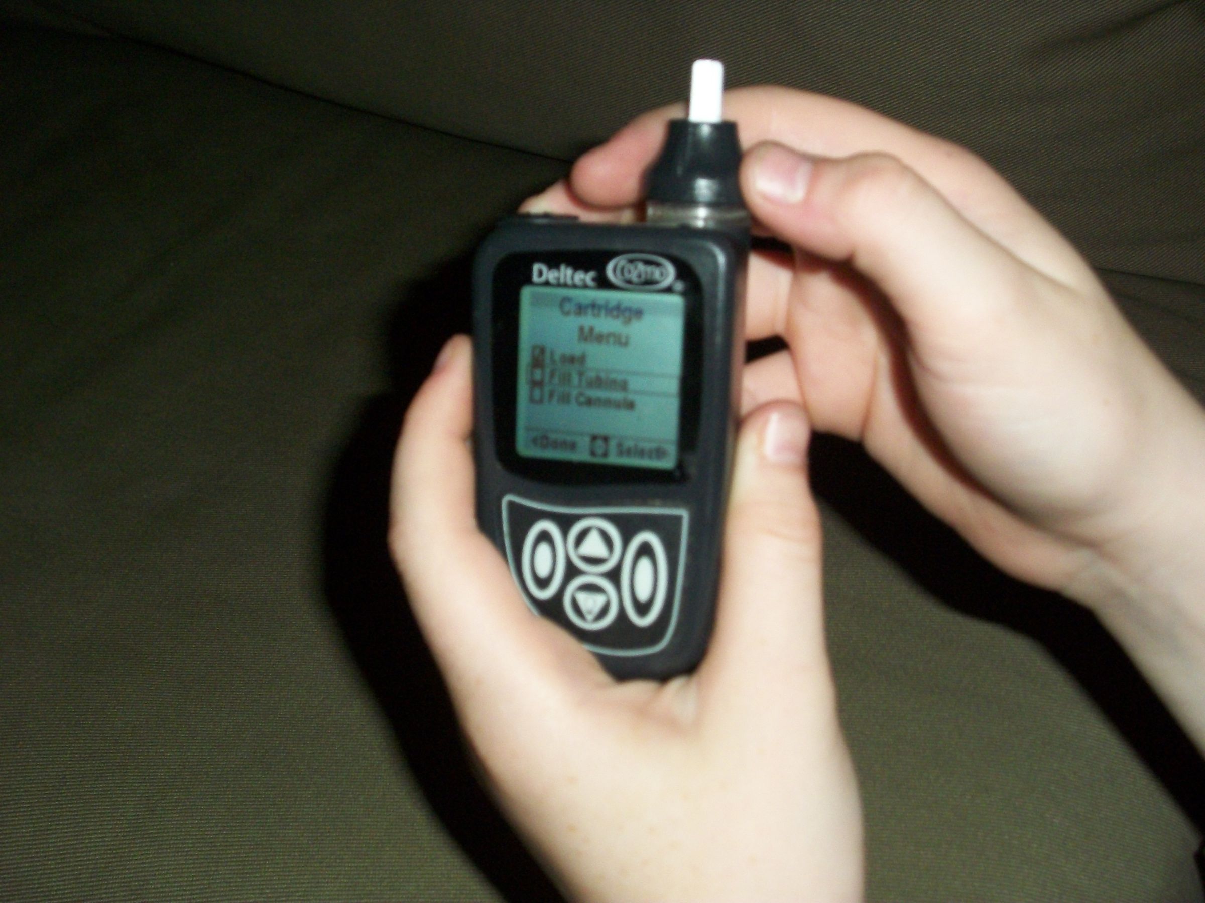 How to Load a Cartridge Into a Deltec Cosmo Pump : 29 Steps - Instructables