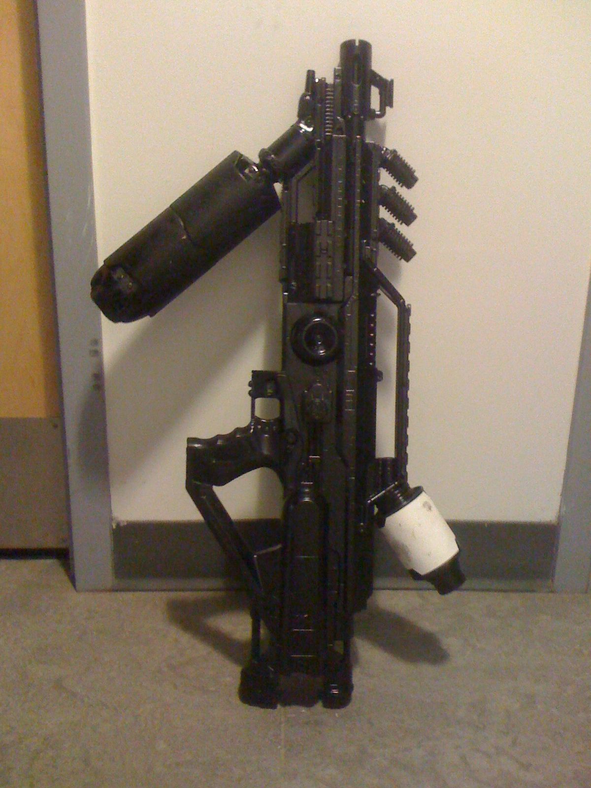 District 9 Inspired Nerf Mod : 21 Steps - Instructables