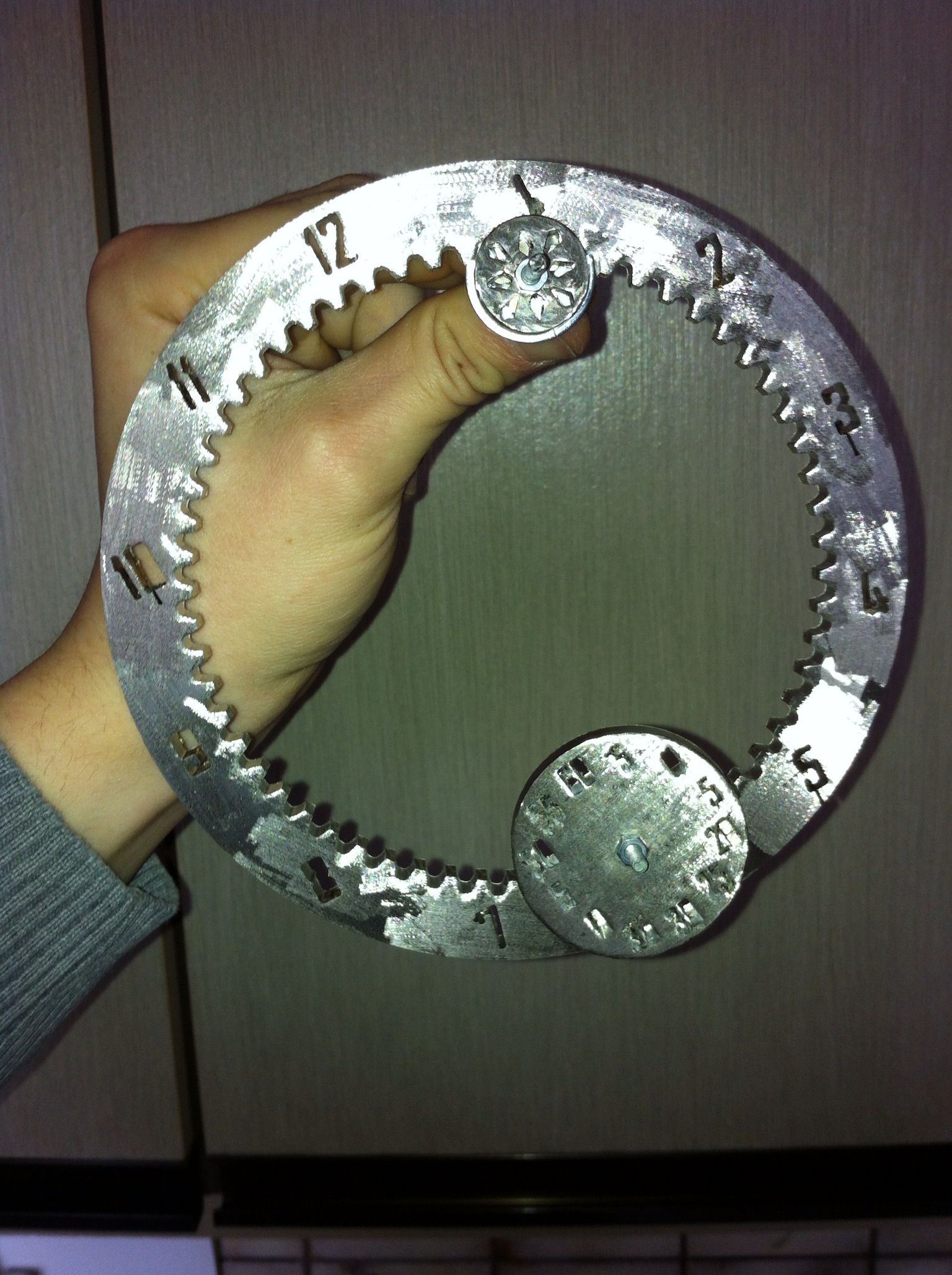 3D Printed Hanging Internal Gear Clock - Instructables