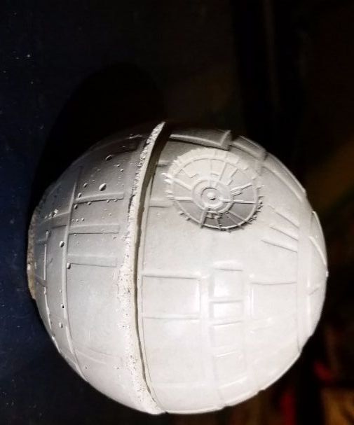 (Relatively) Indestructable Concrete Death Stars! : 4 Steps (with ...