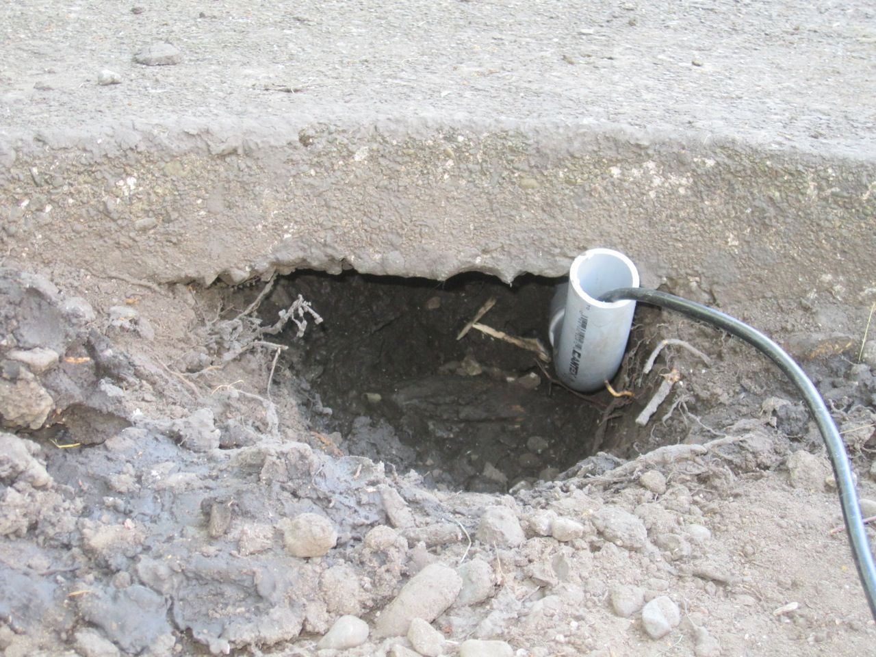Disappearing Water Fountain : 10 Steps (with Pictures) - Instructables