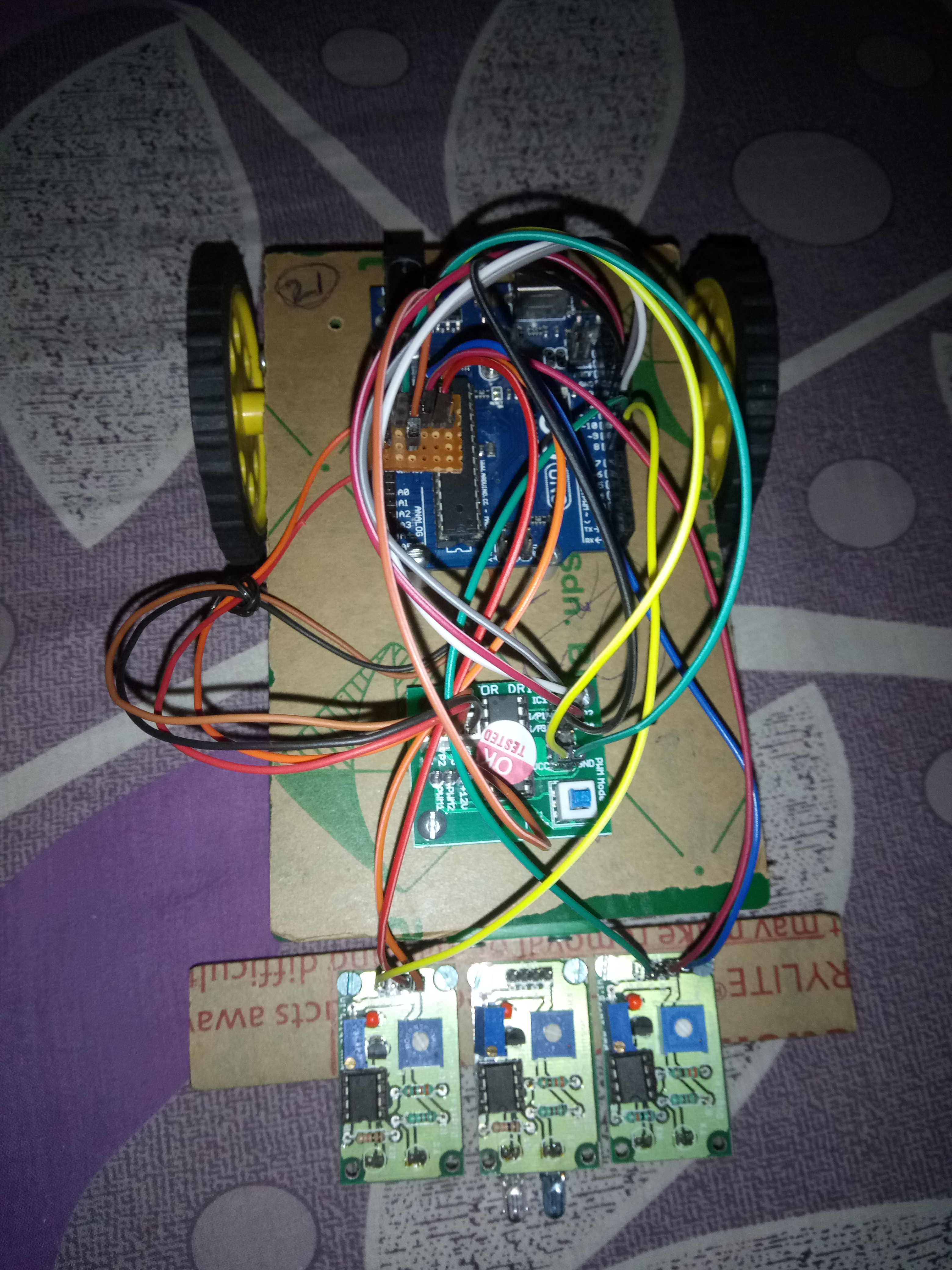 SIMPLE LINE FOLLOWER ROBOT(single Sensor) : 7 Steps (with Pictures ...