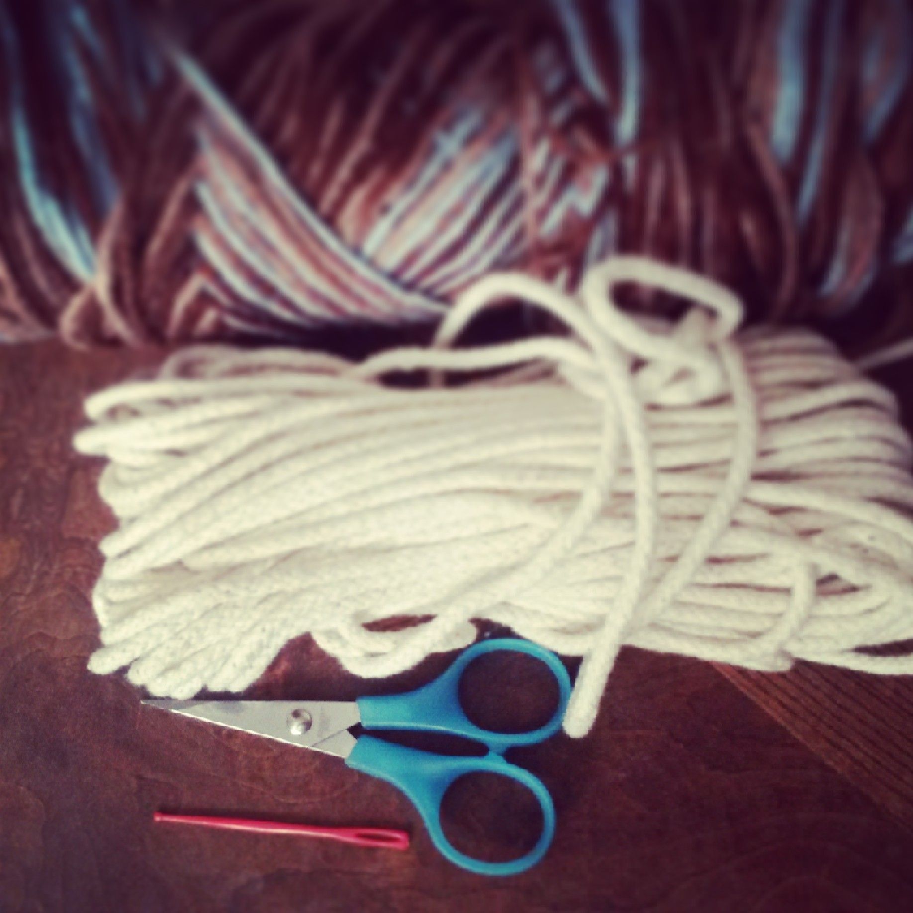 Weaving a Yarn Basket : 8 Steps (with Pictures) - Instructables