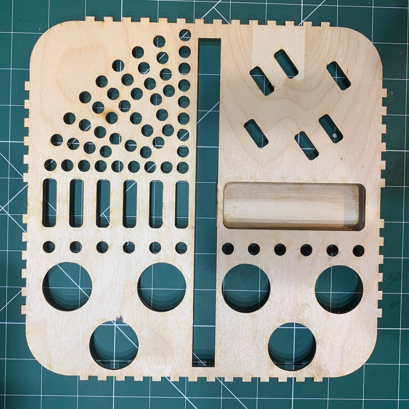 Ultimate Classroom Table Organiser : 9 Steps (with Pictures ...
