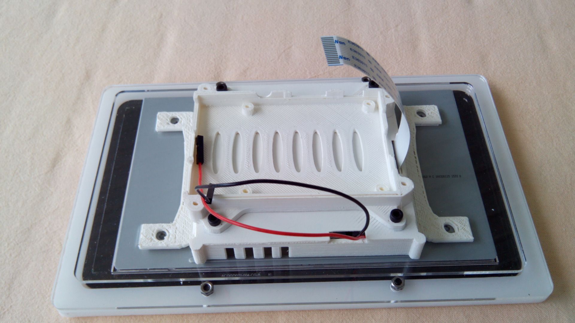 Raspberry PI Touch Screen Frame and Case Assembly Guide : 4 Steps (with ...