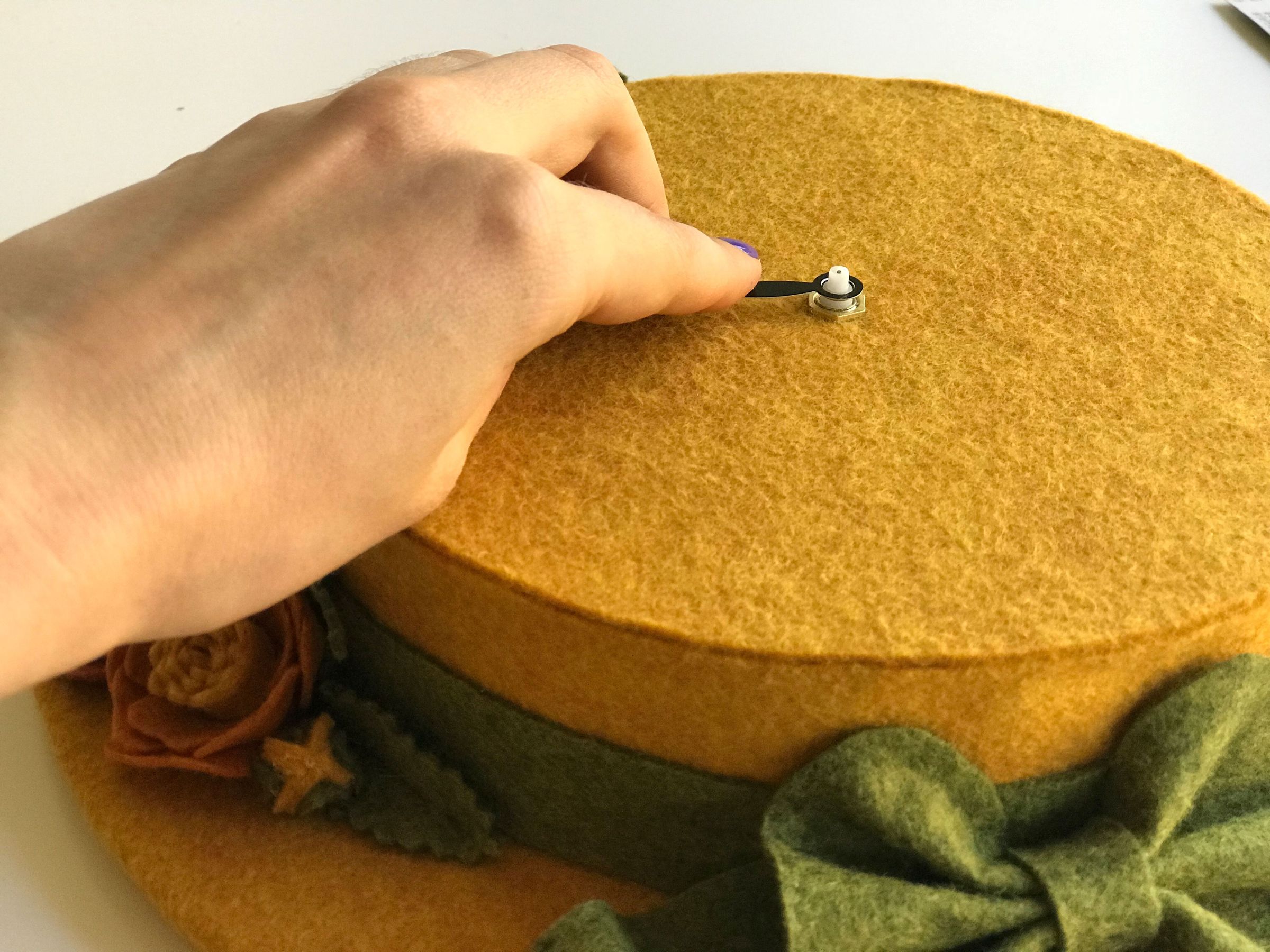 Felt Hat Clock : 8 Steps (with Pictures) - Instructables