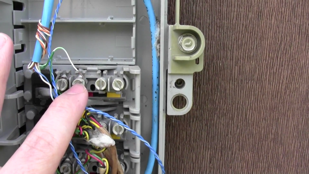 How to Connect Multiple Phones to One MagicJack - Instructables