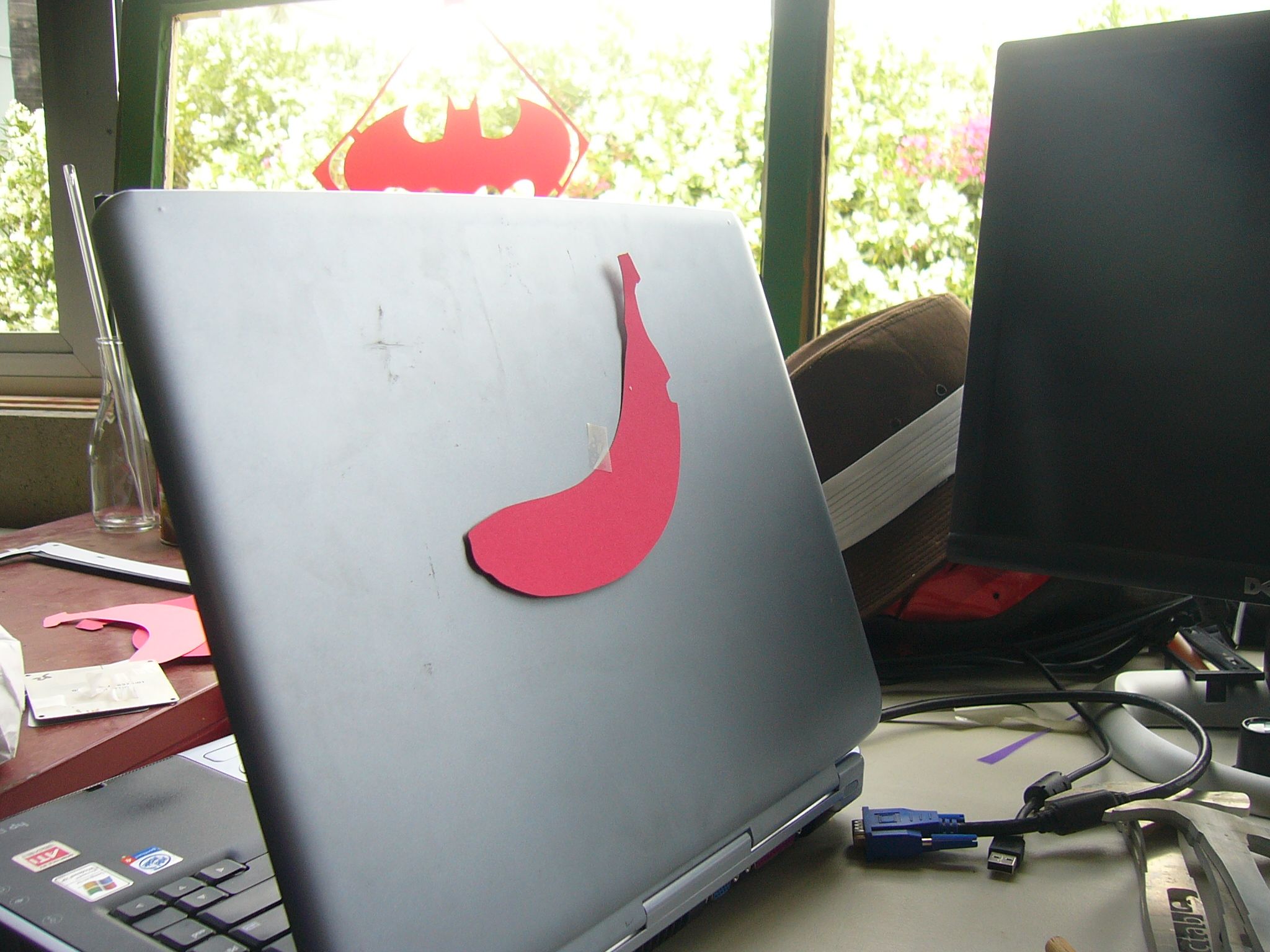 Banana PC - Custom Laptop Logo : 7 Steps (with Pictures) - Instructables