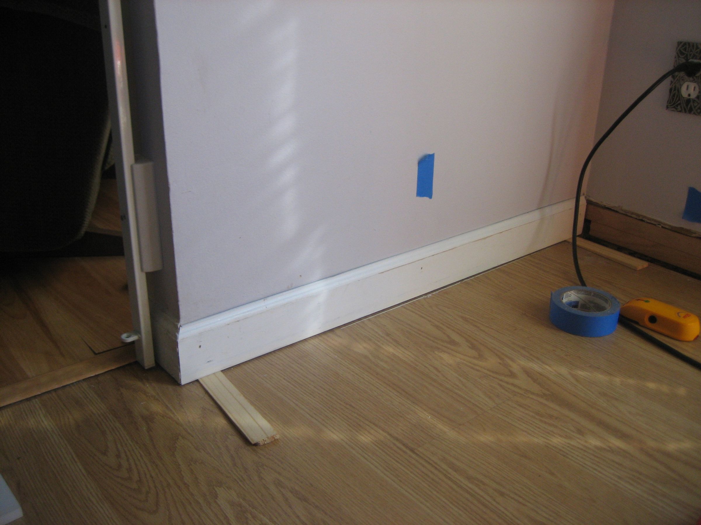 BASEBOARD MOLDING REPAIR : 8 Steps (with Pictures) - Instructables