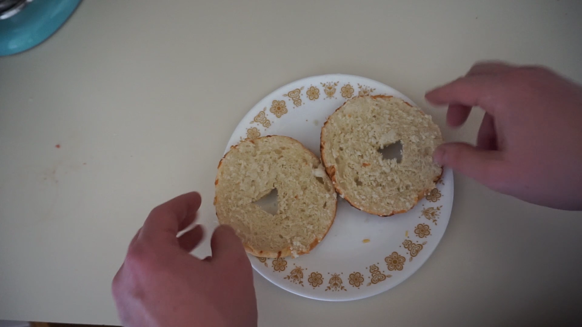 Spicy Bagel Breakfast Sandwich : 7 Steps - Instructables