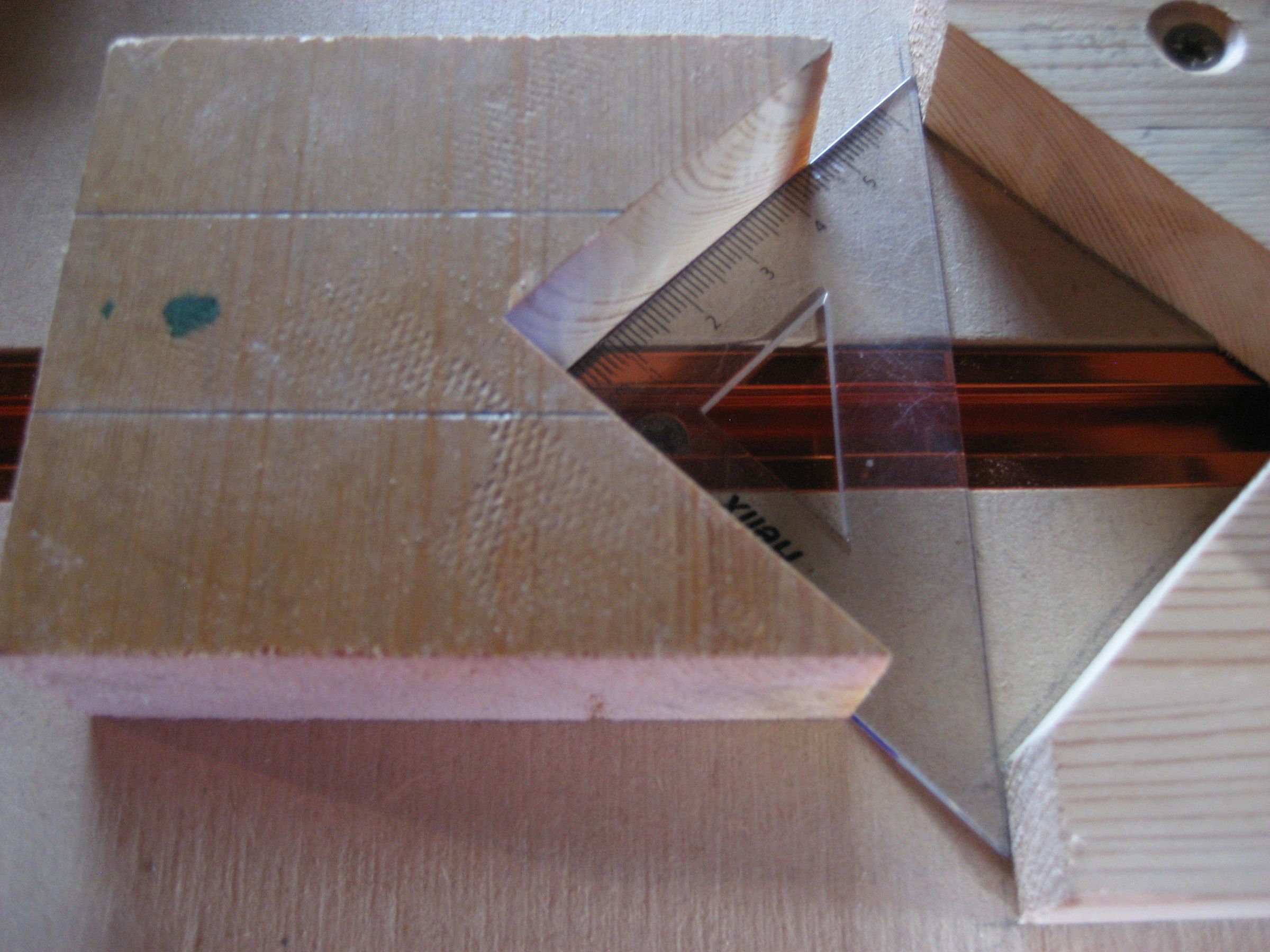 Biscuit Jointer Spline Jig Build .... : 6 Steps (with Pictures ...