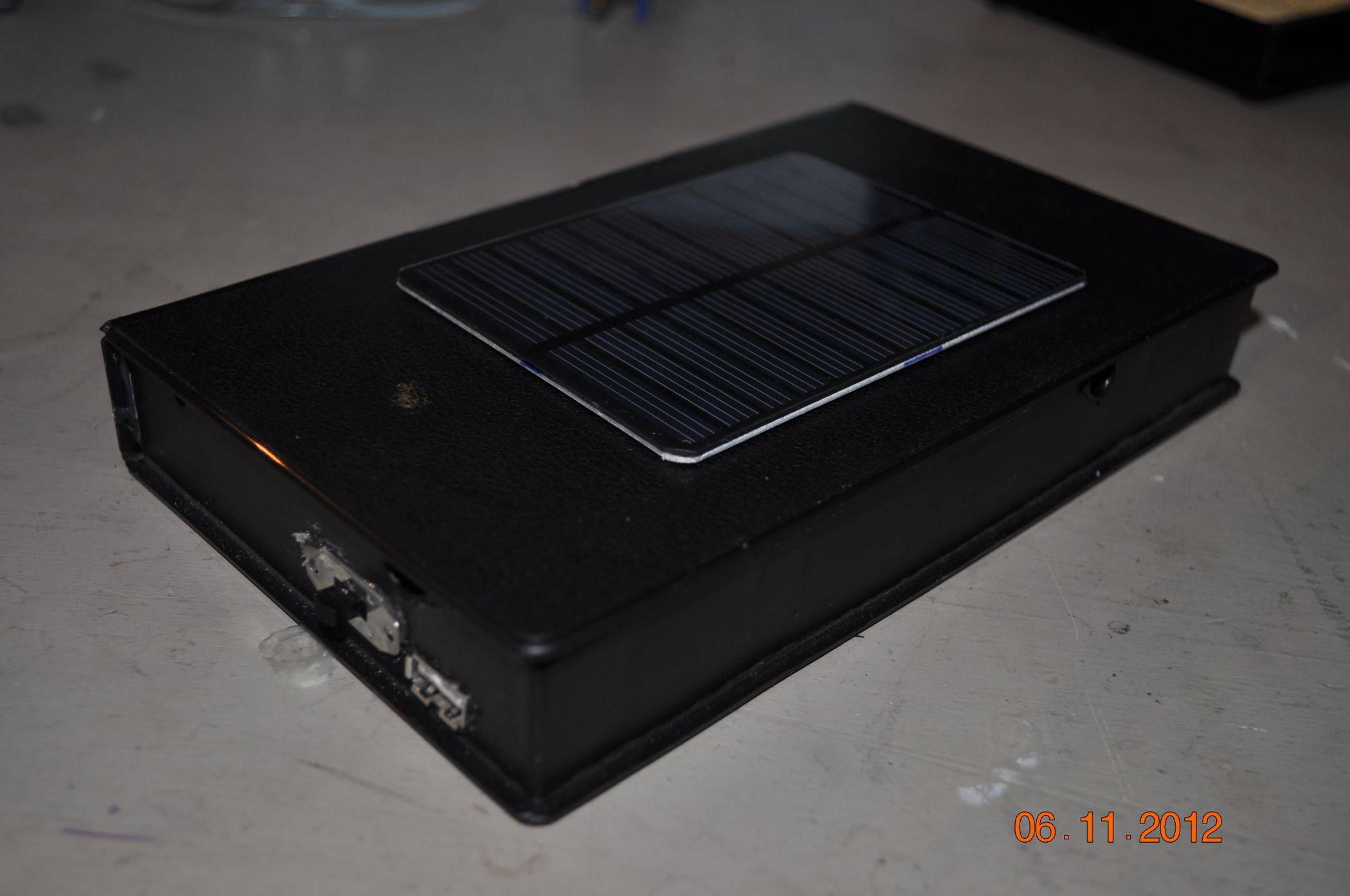 USB Solar Charger For : 4 Steps - Instructables