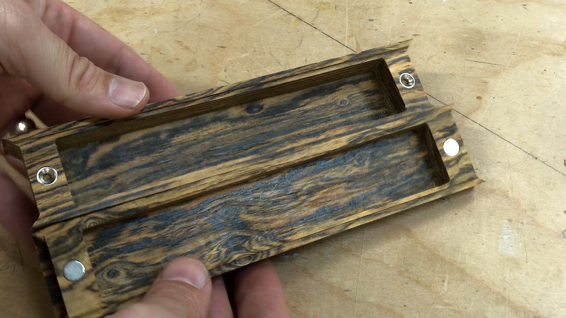 How to Make a Dice Box (with Secret Puzzle Lock!) : 10 Steps (with ...