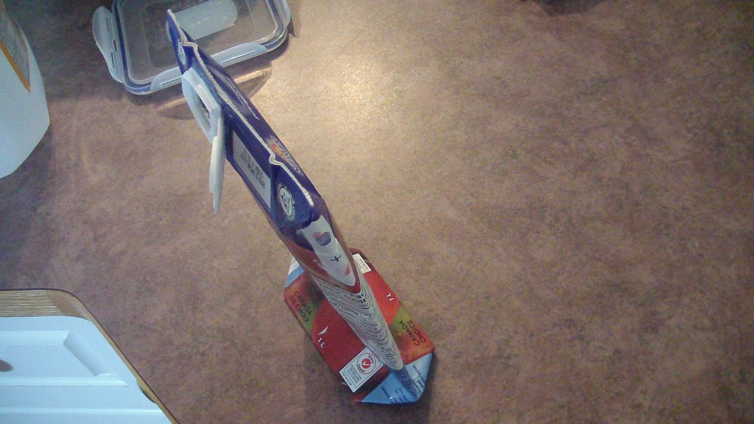 Folding a Tetra-pak, the Fun Way : 5 Steps - Instructables