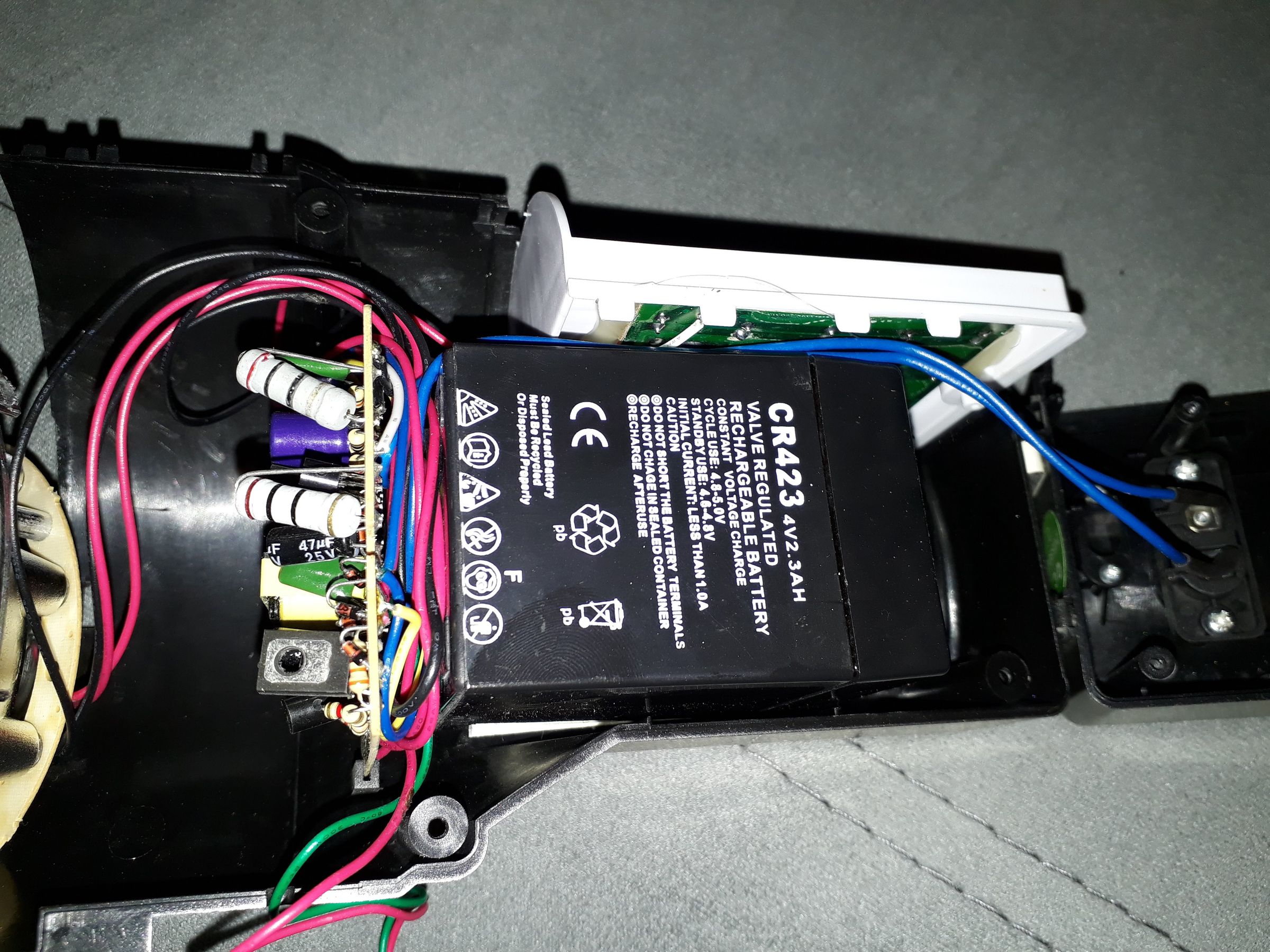 Old Torch / Lantern Battery Upgrade : 5 Steps (with Pictures ...