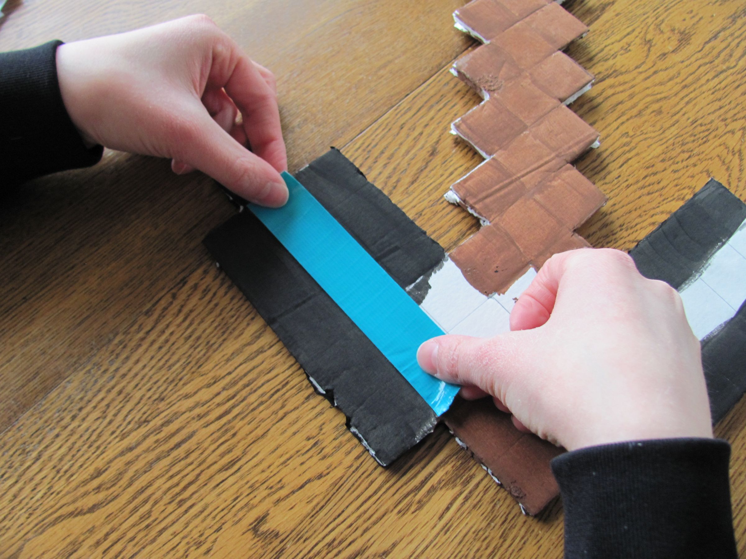 How to Make a Minecraft Diamond Pickaxe : 9 Steps (with Pictures ...