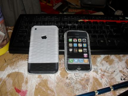 Cardboard Props: How to Make a Prop IPhone or IPad : 8 Steps ...