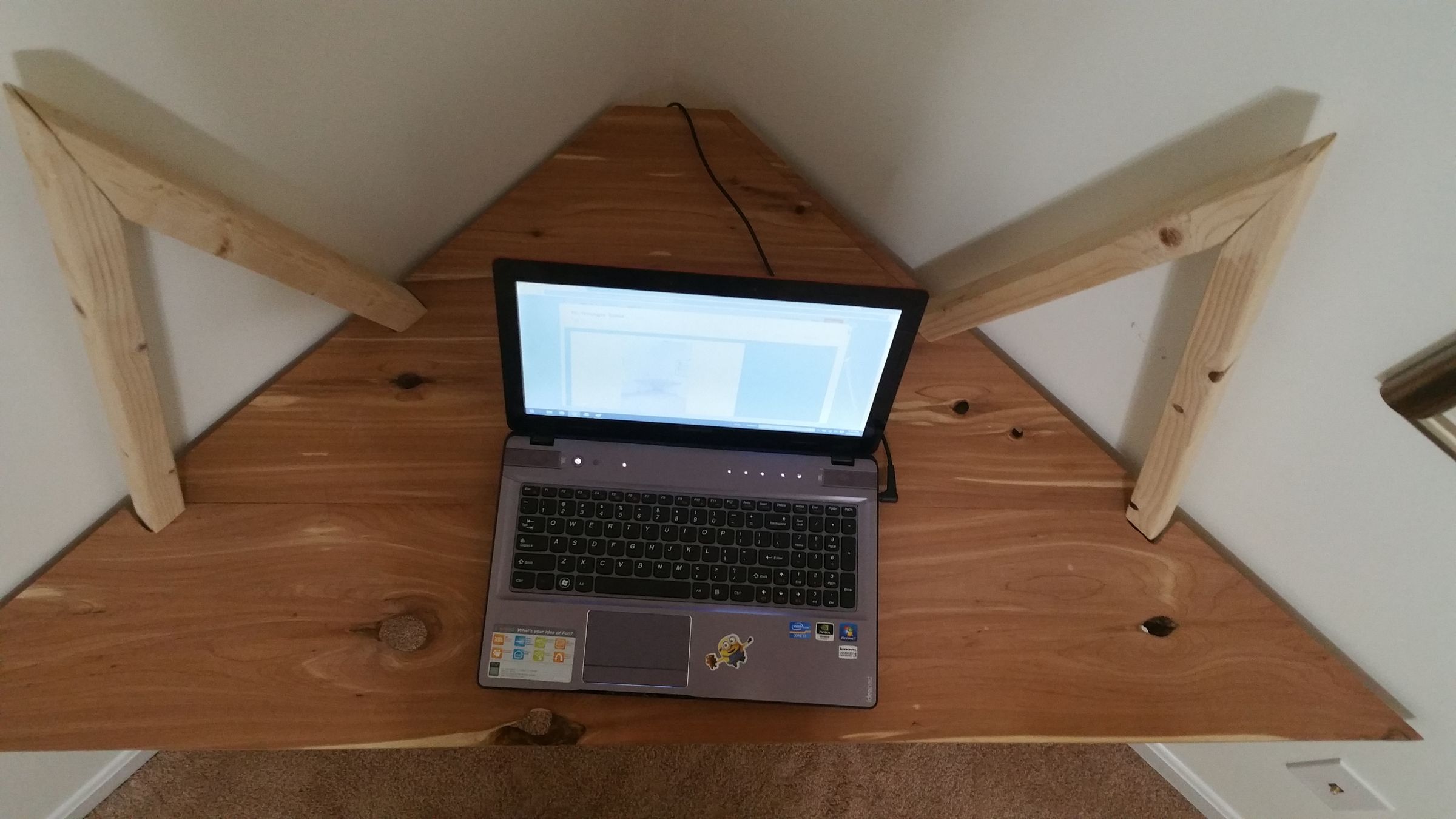 Tri Triangle Table : 3 Steps (with Pictures) - Instructables