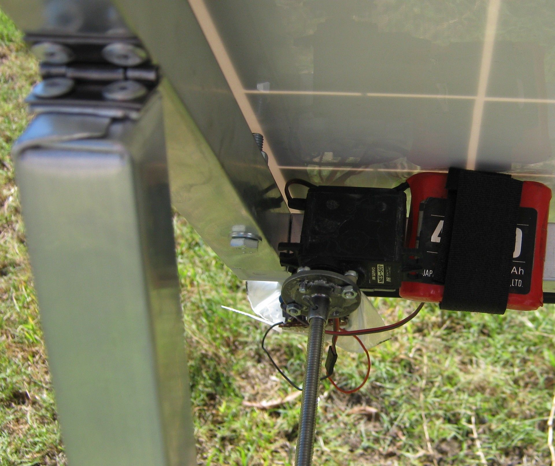 Dual Axis Transistorized Solar Tracker : 7 Steps (with Pictures ...