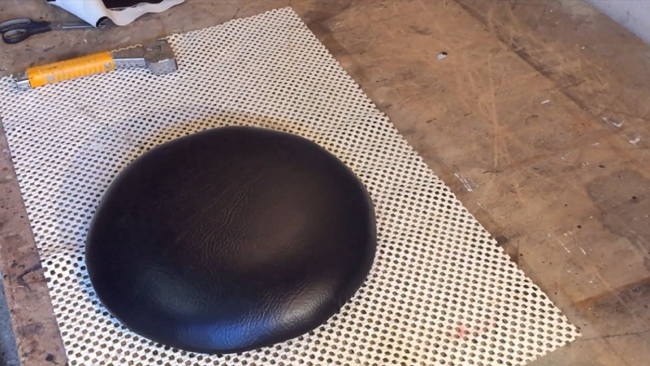 Old Car Tyre Stool : 13 Steps (with Pictures) - Instructables