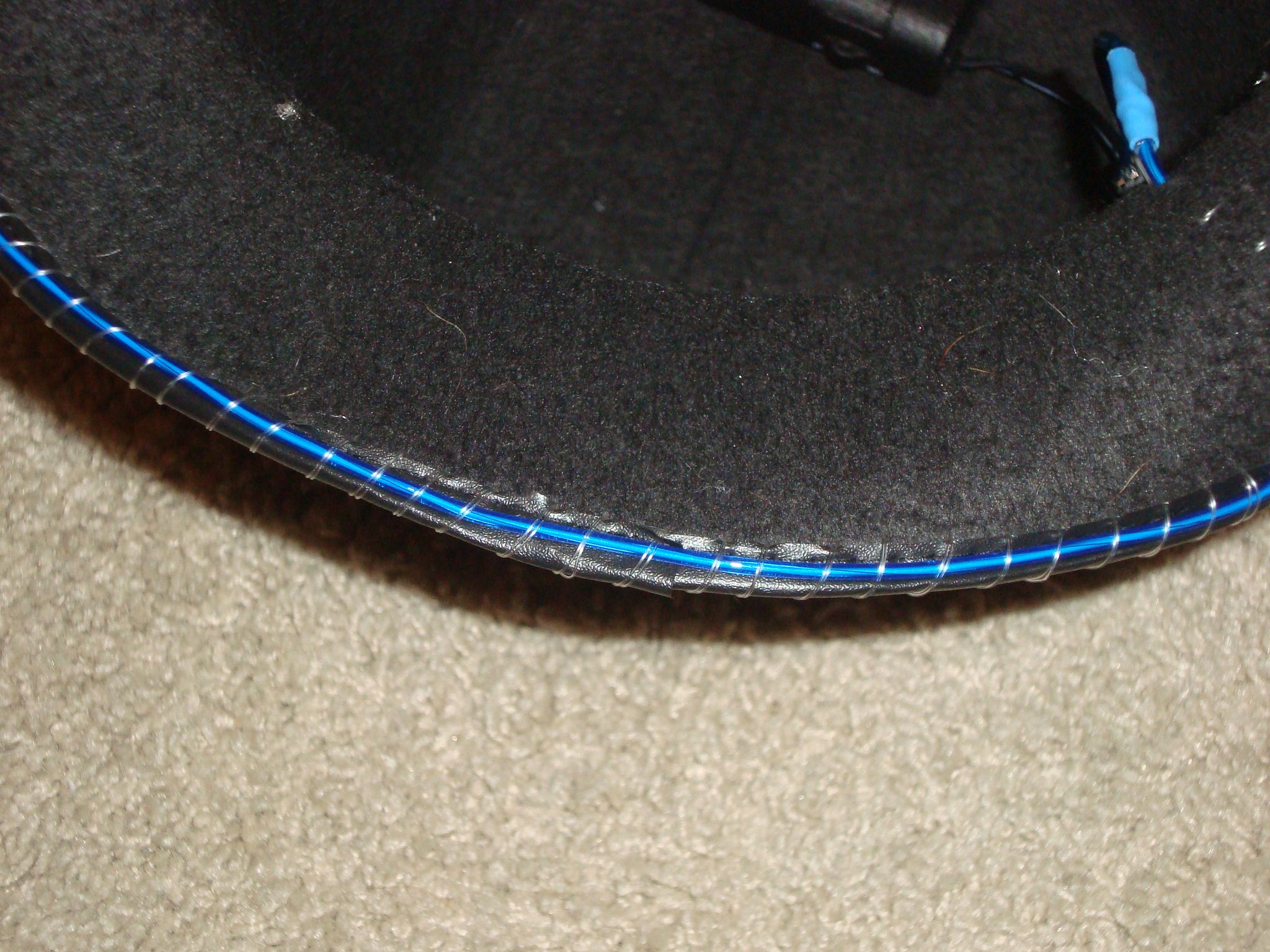 Add EL Wire to a Hat! : 4 Steps - Instructables