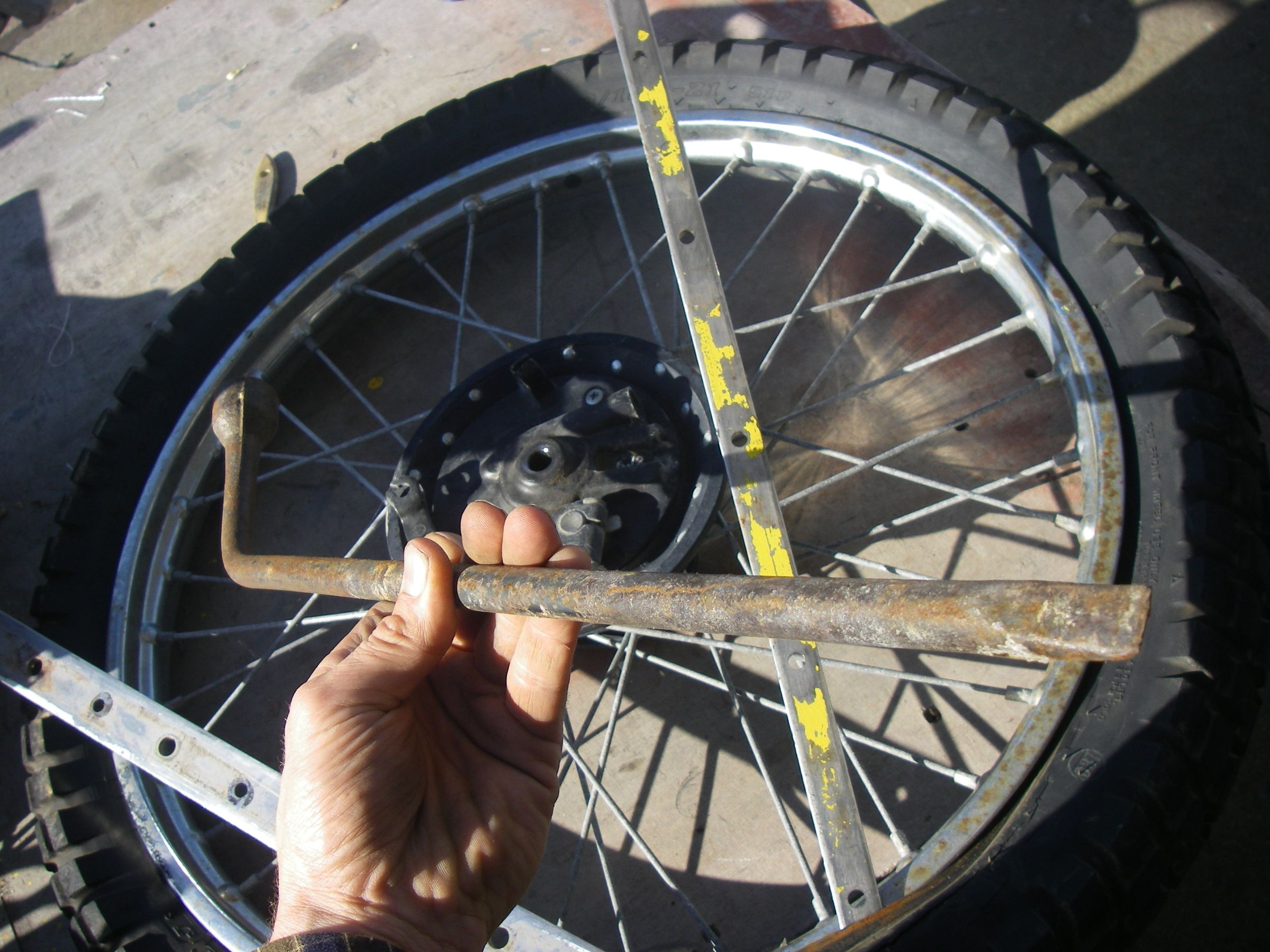Fix a Motorcycle Flat Tire : 13 Steps - Instructables