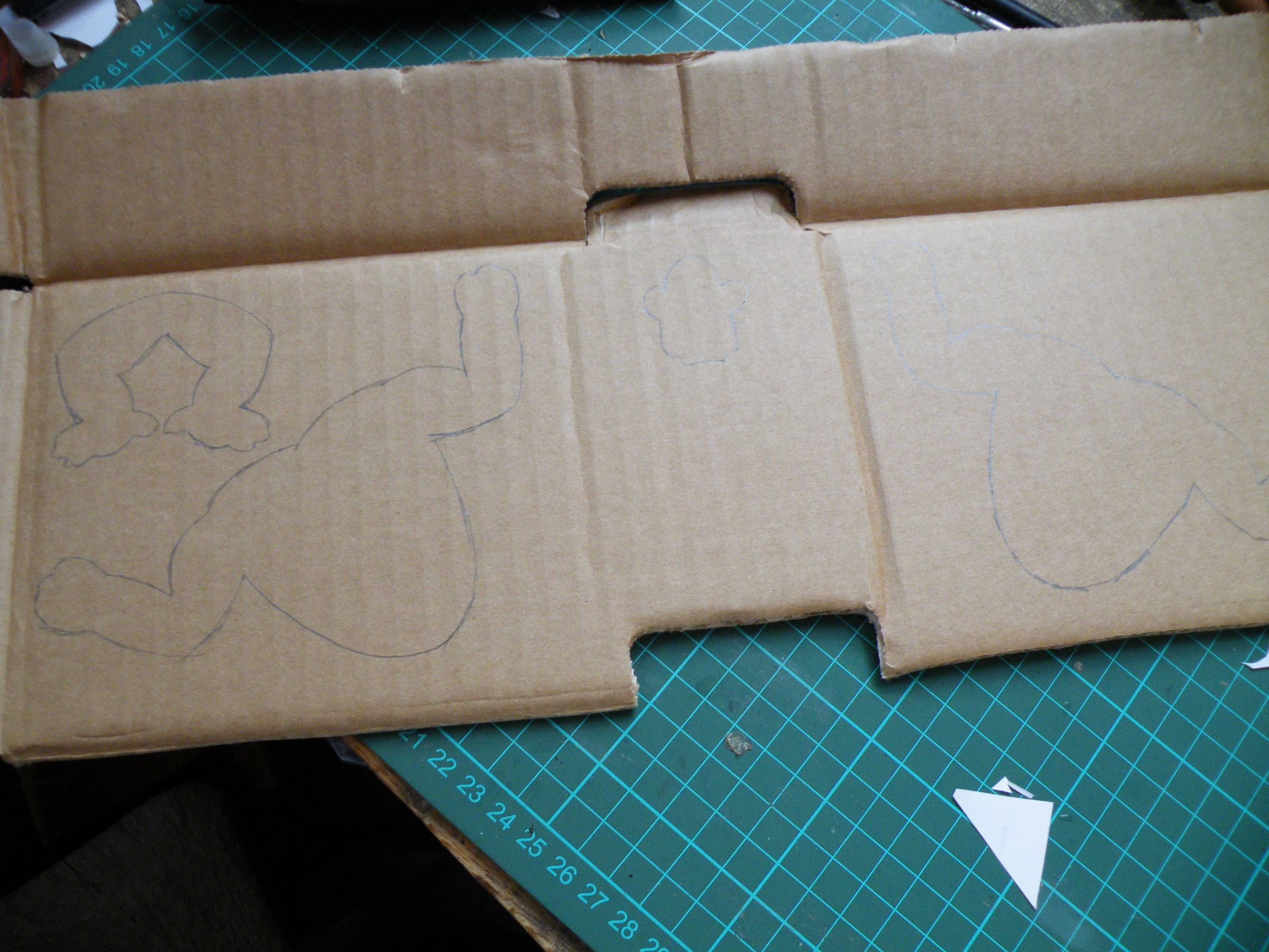 Climbing Cardboard Gorilla : 8 Steps (with Pictures) - Instructables