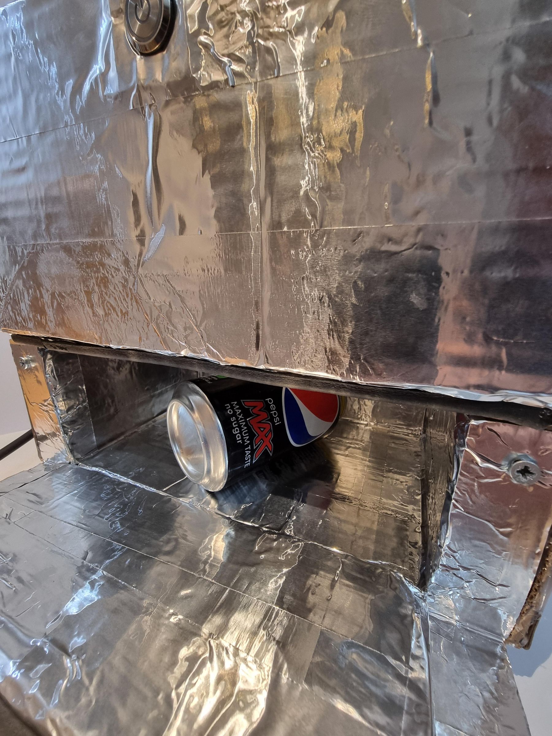 Peltier Thermo-electric Mini-Fridge: a STEM Classroom Engineering ...