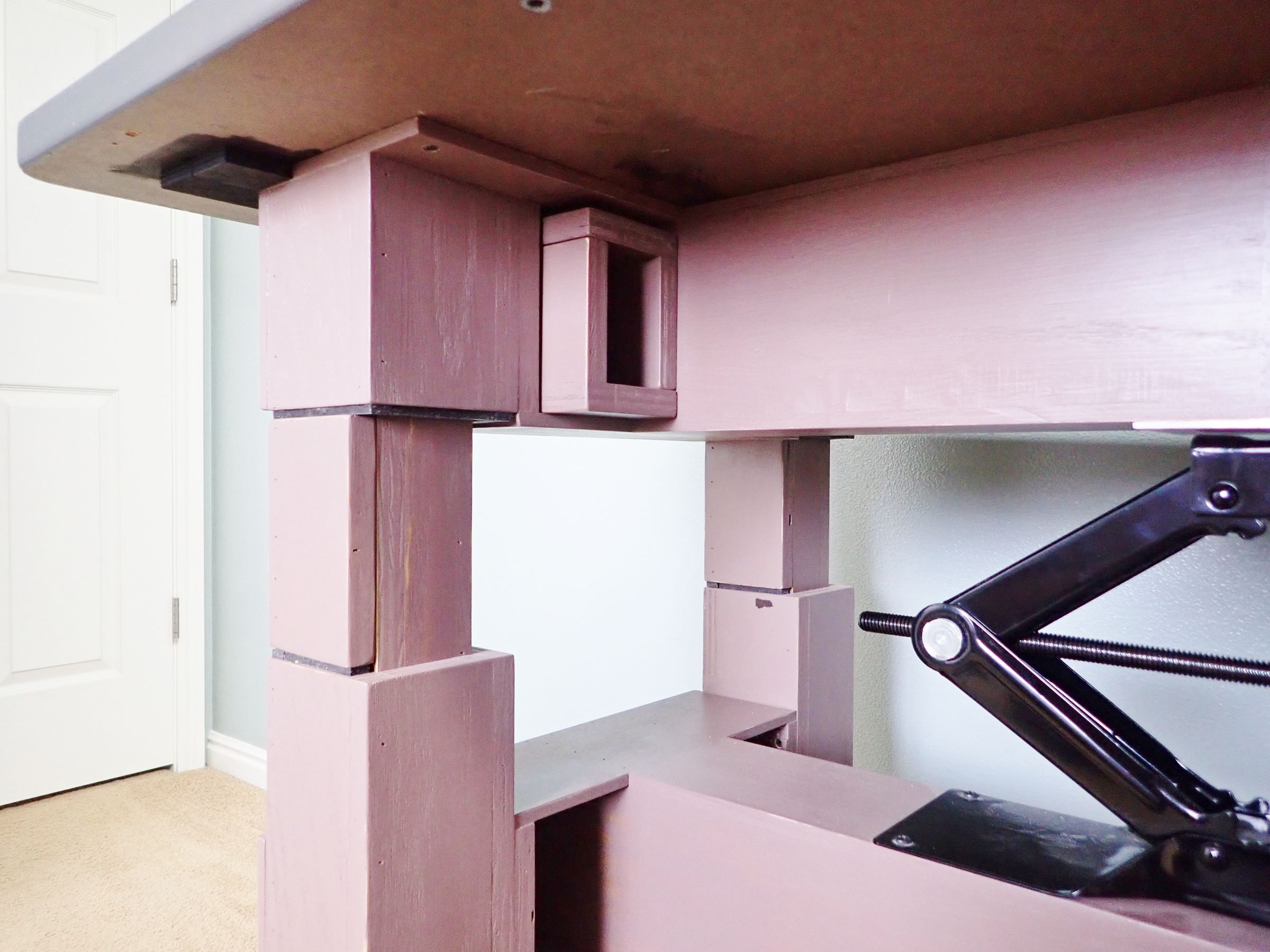 Make an Adjustable-Height Table With a Car Jack : 16 Steps (with ...
