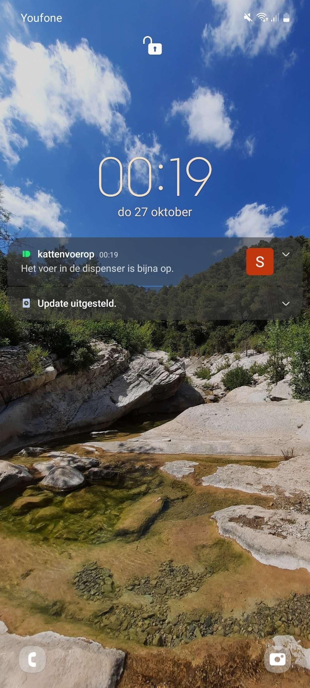 How to Send a Push Notification to Your Phone With the Press of a ...
